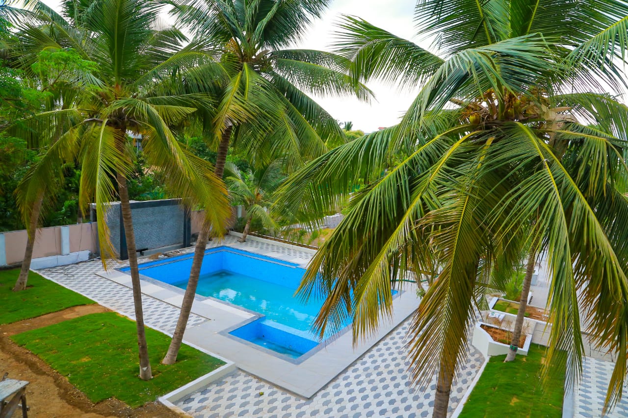 D'Wayfarer Inn Luxury Villa Resort Best Rates on Erode Hotel Deals ...