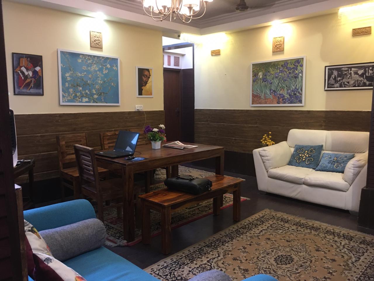 AOL Luxury Connaught Retreat | Rooms & Wi-Fi 𝗕𝗢𝗢𝗞 Delhi Apartment 𝘄𝗶𝘁𝗵 ...