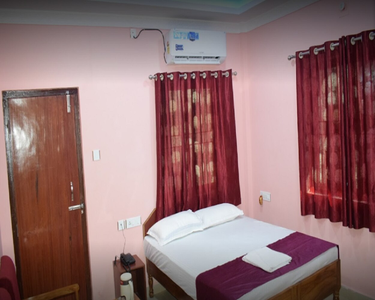 OTDC Panthanivas,Rambha Best Rates on Chilika Lake Hotel Deals, Reviews ...