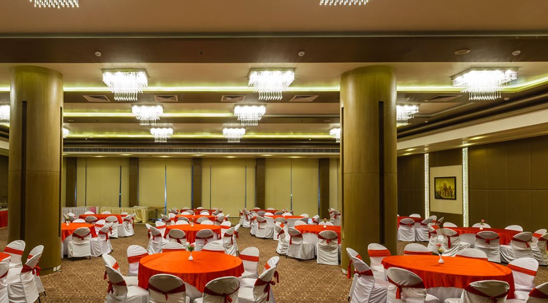 The Grand JBR Lucknow INR 1643 OFF ( ̶6̶0̶0̶0̶ ) Hotel Price, Address ...