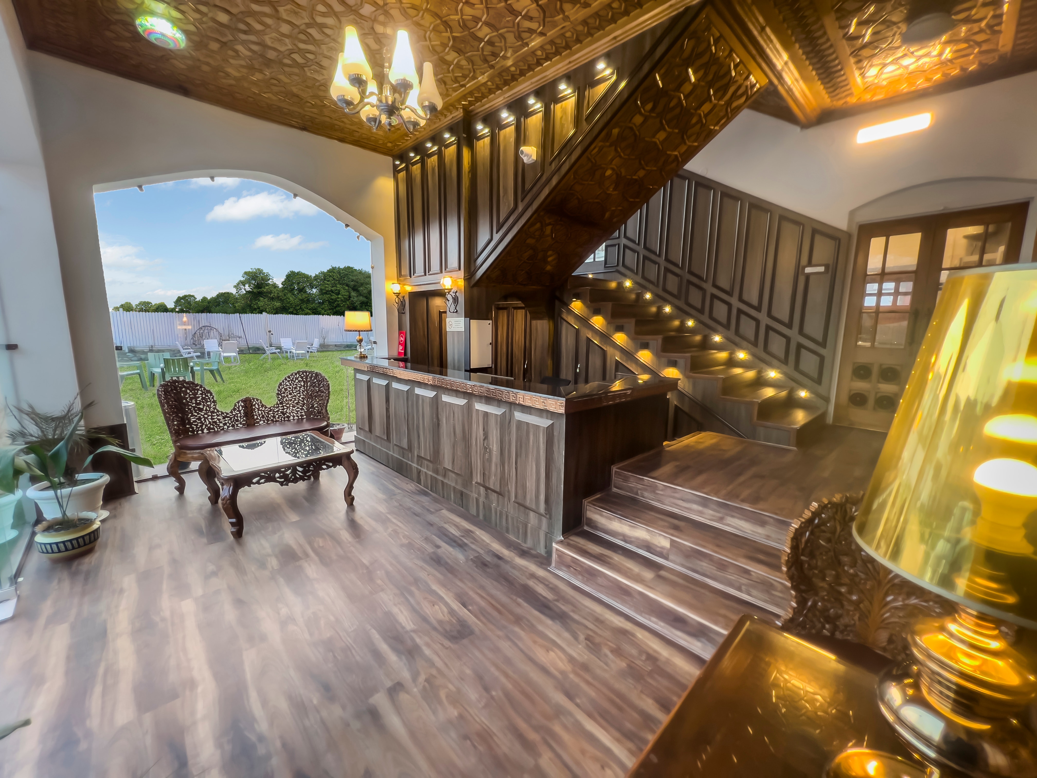 Heritage Bungalow, Rajbagh 𝗕𝗢𝗢𝗞 Srinagar Hotel 𝘄𝗶𝘁𝗵 𝗙𝗥𝗘𝗘 𝗖𝗮𝗻𝗰𝗲𝗹𝗹𝗮𝘁𝗶𝗼𝗻