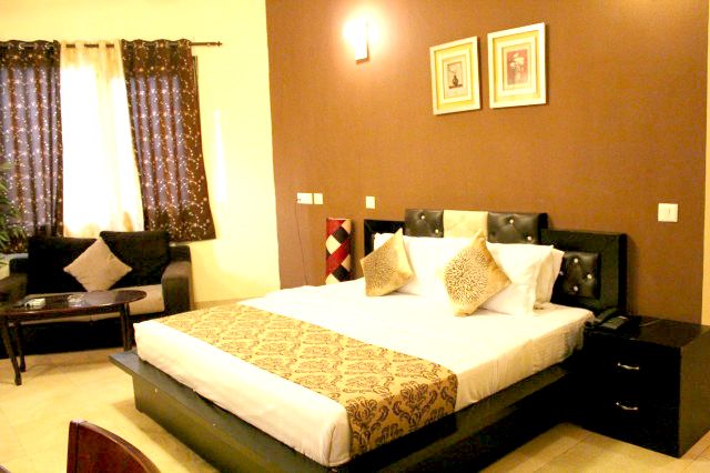 Hotel roop mahal 𝗕𝗢𝗢𝗞 Udaipur Hotel