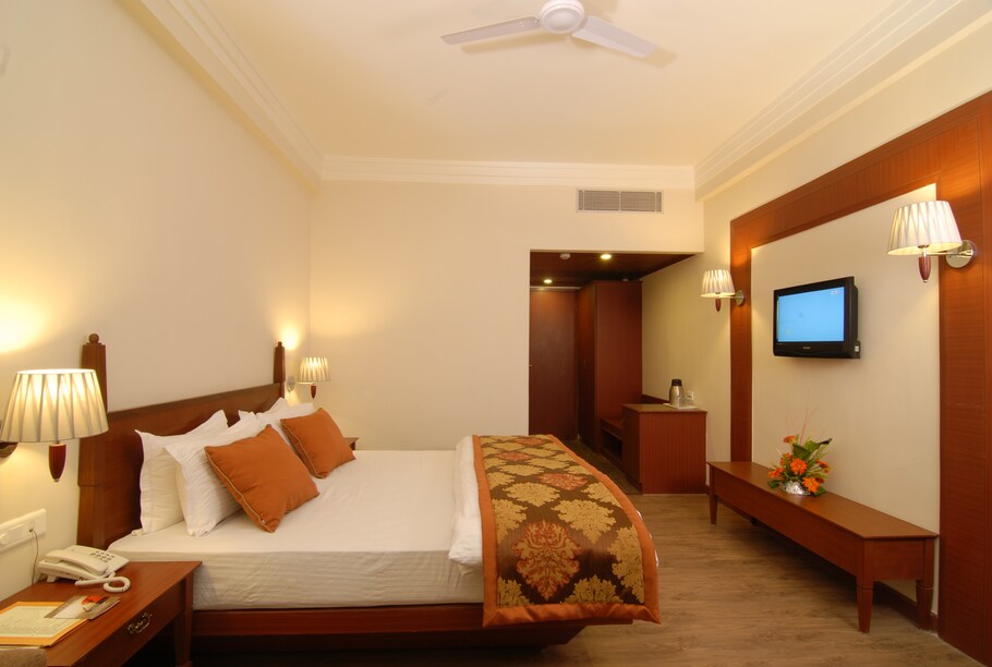 CHANAKYA BNR HOTEL 𝗕𝗢𝗢𝗞 Ranchi Hotel 𝘄𝗶𝘁𝗵 ₹𝟬 𝗣𝗔𝗬𝗠𝗘𝗡𝗧