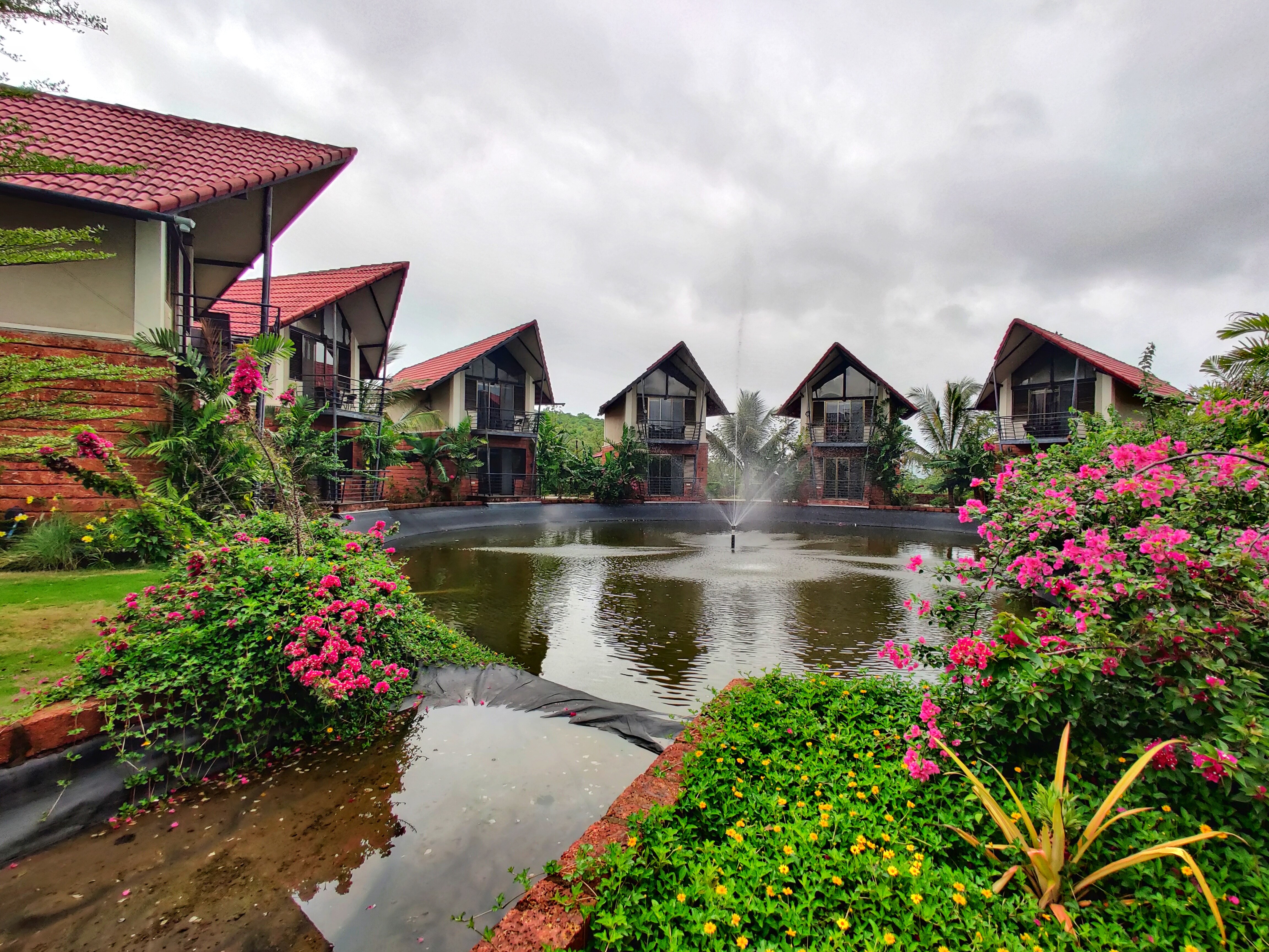 LSQ - Lake Gardenia Resort, Khopoli, Karjat 헕헢헢헞 Pali, Maharashtra Cottage