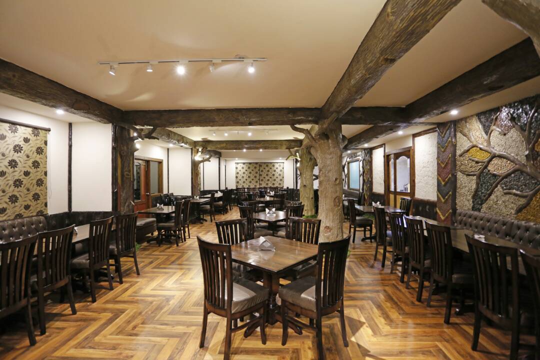 Snow Bloom Resort | Manali Hotel BOOK @ ₹1