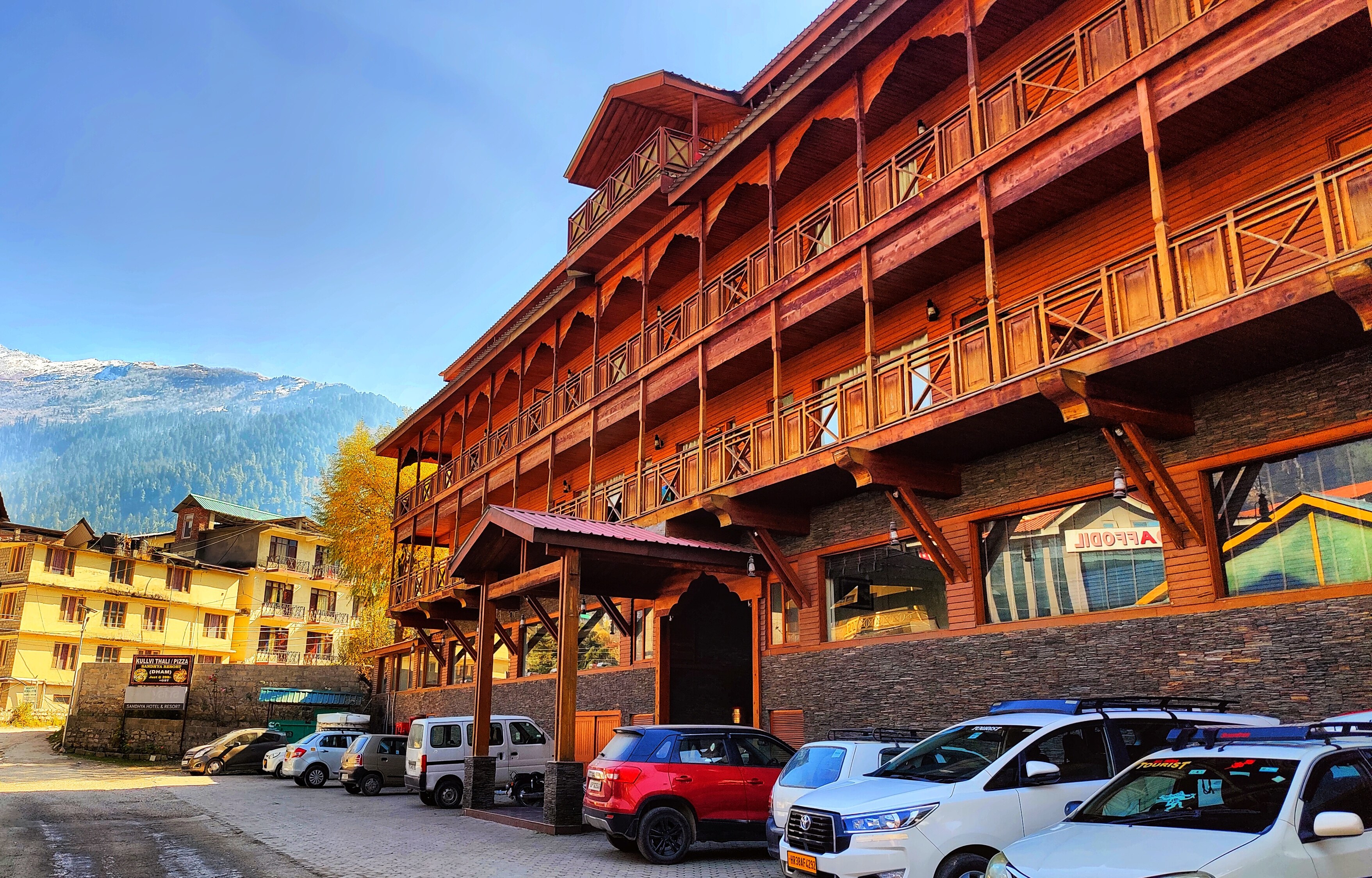 Sandhya Resort 헕헢헢헞 Manali Resort