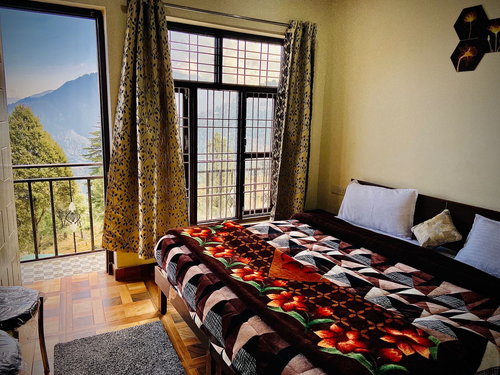 The Kaafal Home Stay 𝗕𝗢𝗢𝗞 Mussoorie Homestay 𝘄𝗶𝘁𝗵 𝗙𝗥𝗘𝗘 𝗖𝗮𝗻𝗰𝗲𝗹𝗹𝗮𝘁𝗶𝗼𝗻