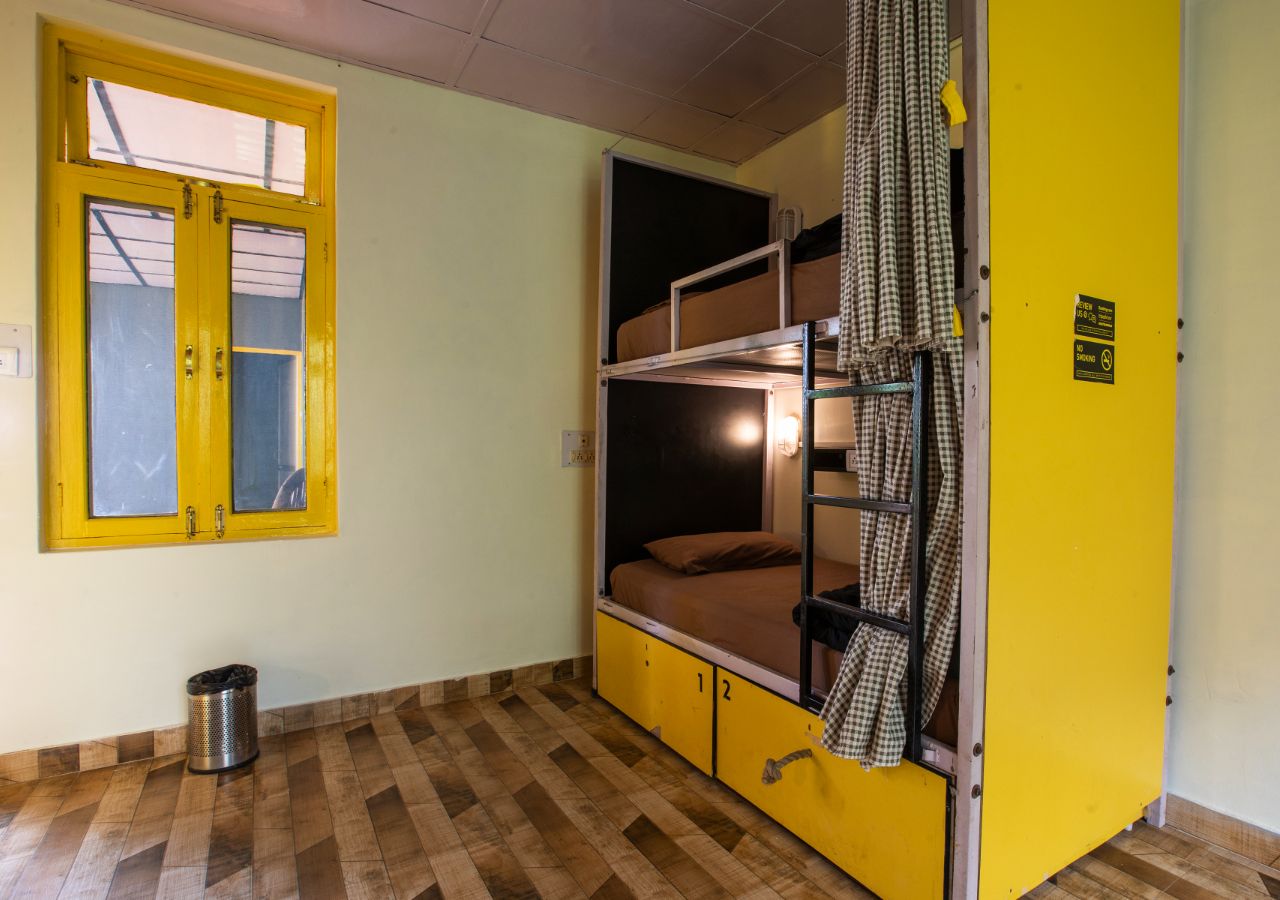 The Hosteller Bir | Rooms & Dorms 100% Money Back 𝗕𝗢𝗢𝗞 Bir Billing ...