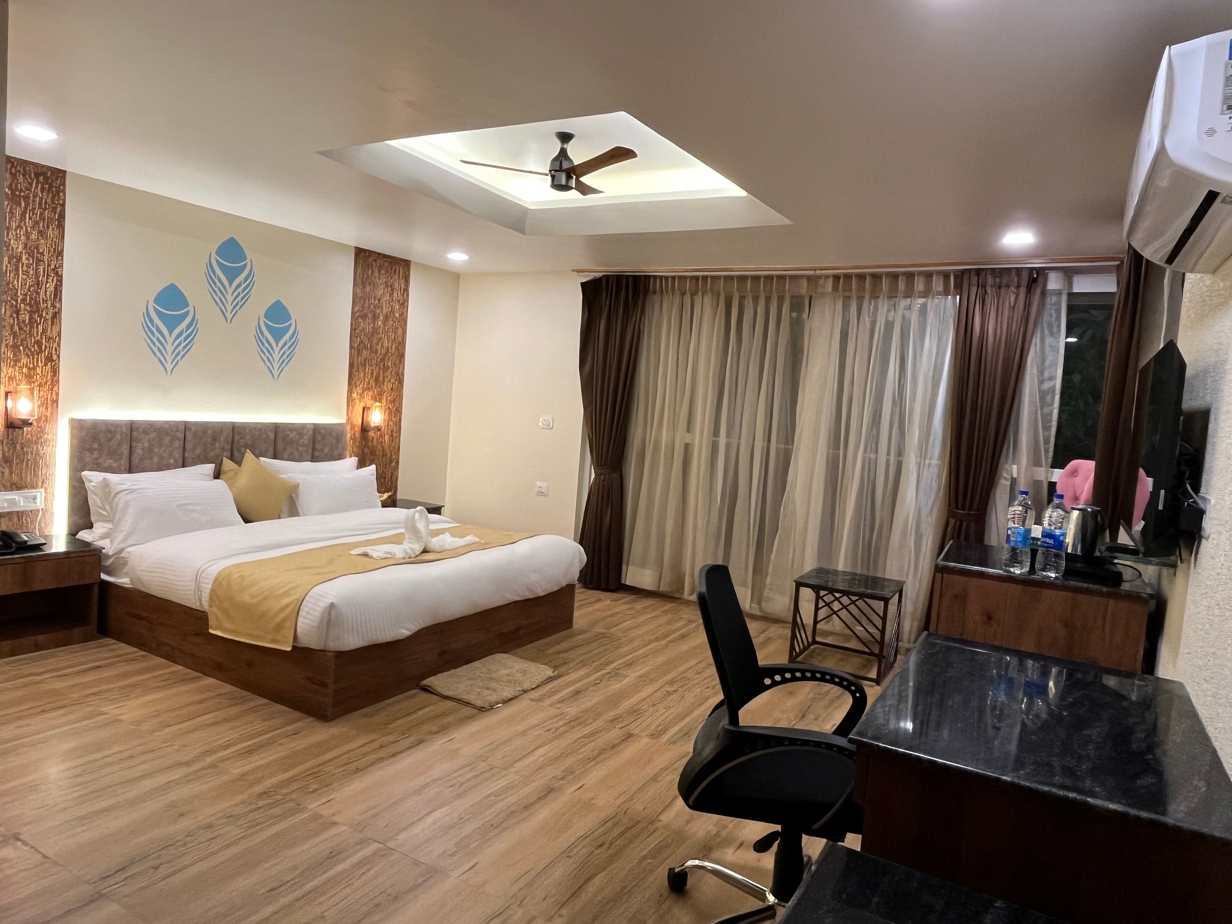 Nivedan Hotel and Resort 𝗕𝗢𝗢𝗞 Naukuchiatal Hotel 𝘄𝗶𝘁𝗵 ₹𝟬 𝗣𝗔𝗬𝗠𝗘𝗡𝗧