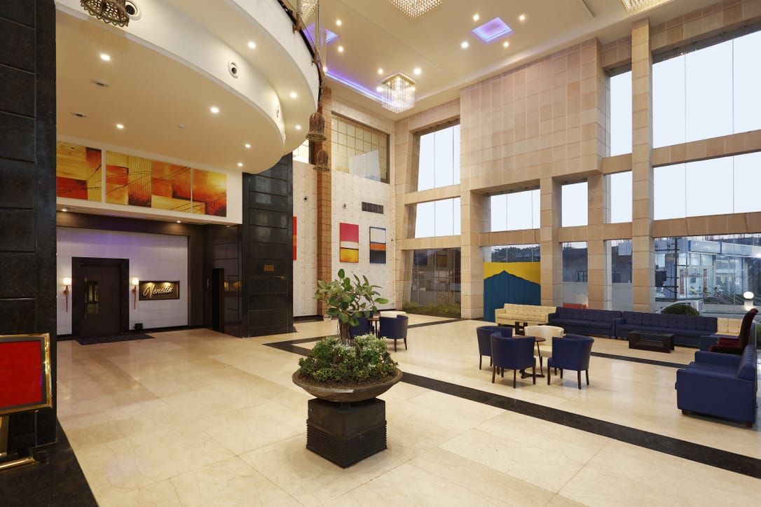 Solitaire Hotel & Banquets Best Rates on Nagpur Hotel Deals, Reviews ...