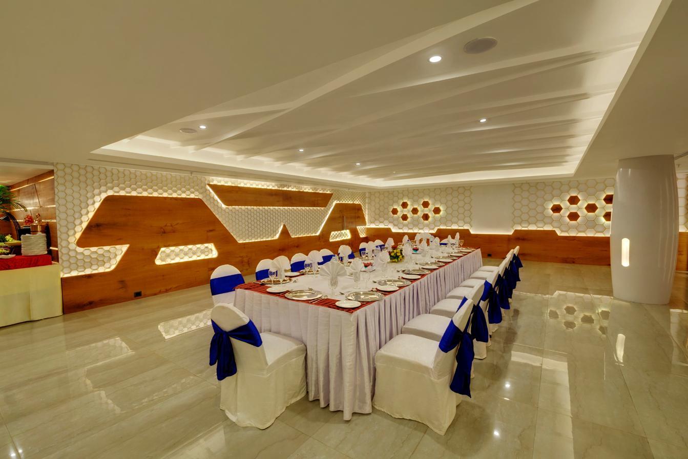 Hotel Babylon International | Raipur, Chhattisgarh Hotel BOOK @ ₹1