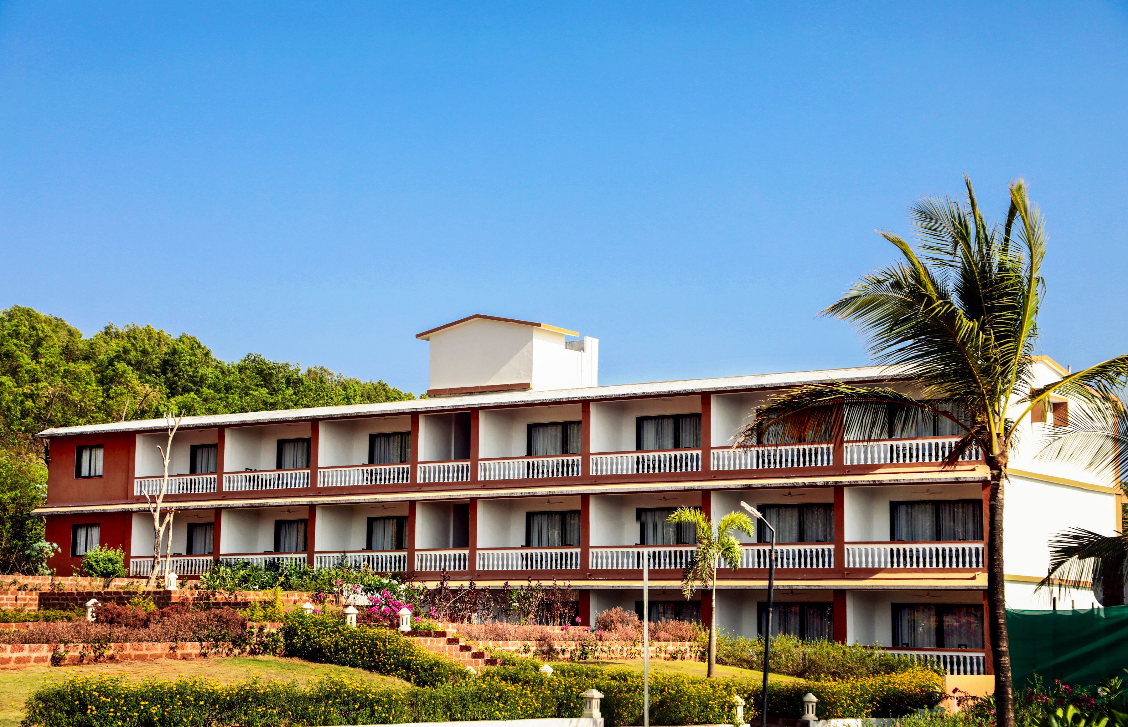 Blue Ocean The Fern Resort & Spa, Ganpatipule 𝗕𝗢𝗢𝗞 Ganpatipule Resort ...