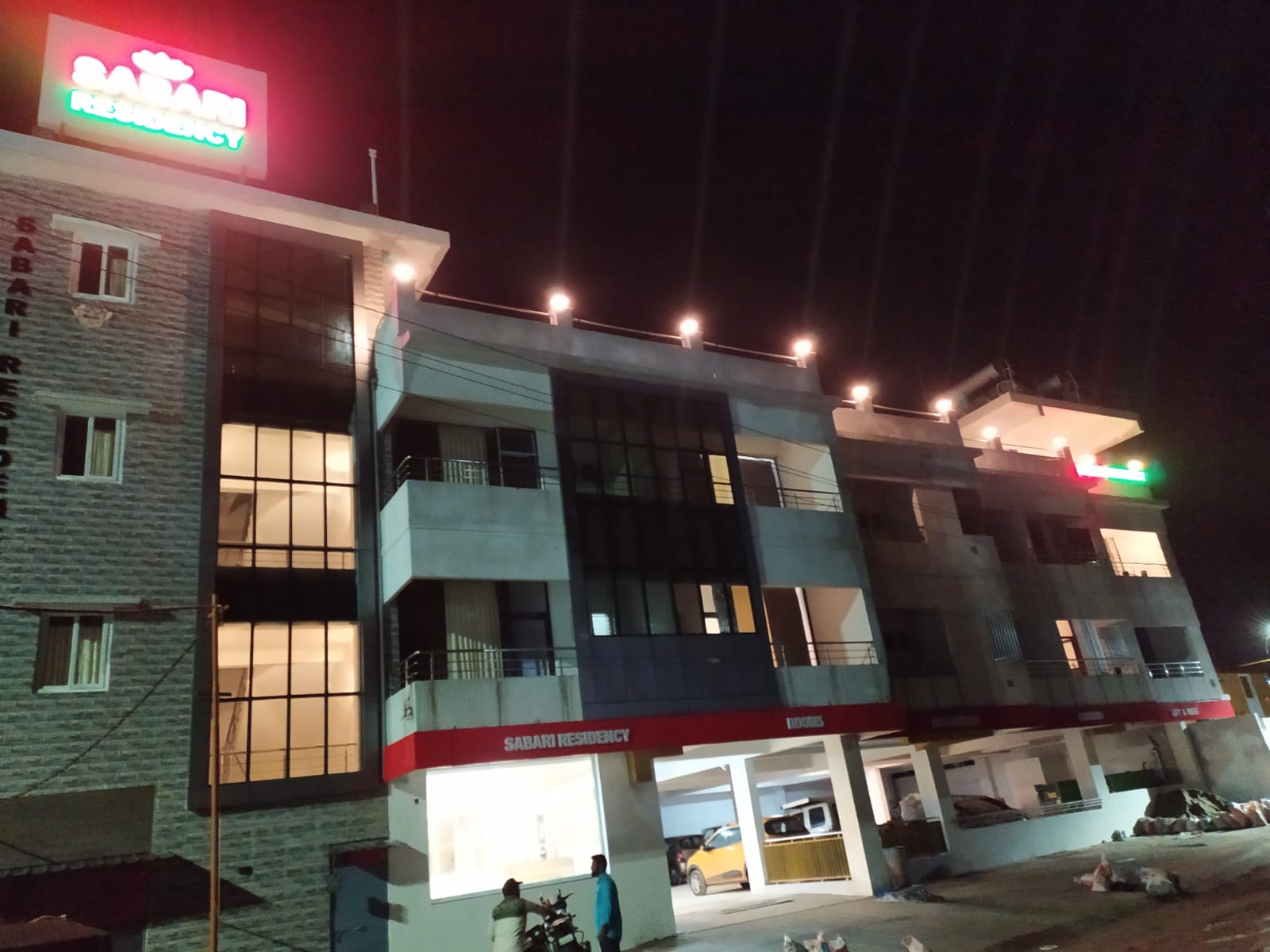 SABARI RESIDENCY 𝗕𝗢𝗢𝗞 Valparai Lodge 𝘄𝗶𝘁𝗵 𝗙𝗥𝗘𝗘 𝗖𝗮𝗻𝗰𝗲𝗹𝗹𝗮𝘁𝗶𝗼𝗻