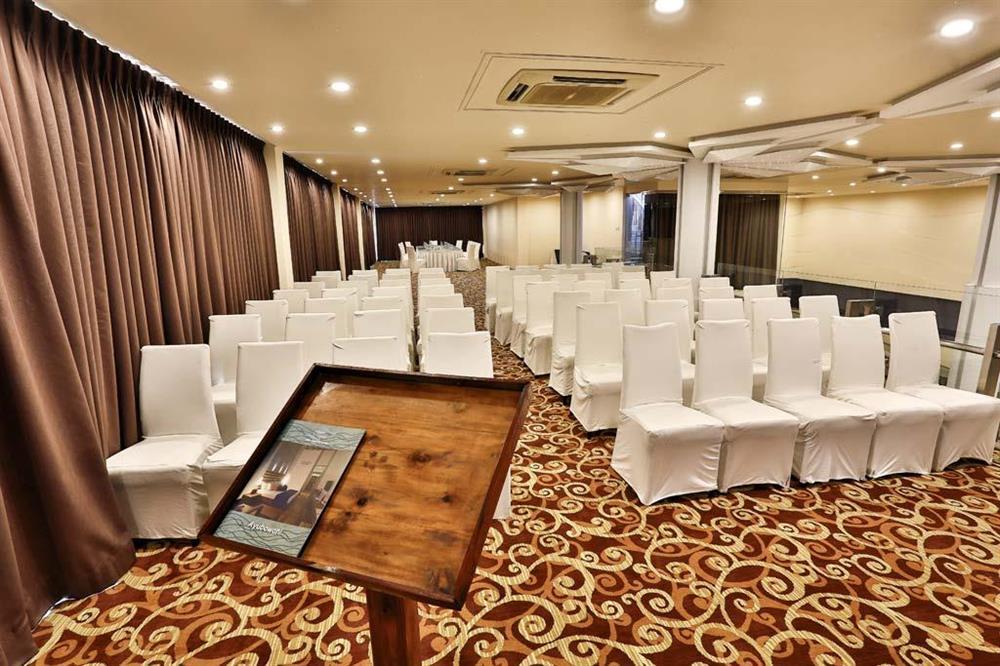 Amagi Aria, Negombo Resort Price, Address & Reviews