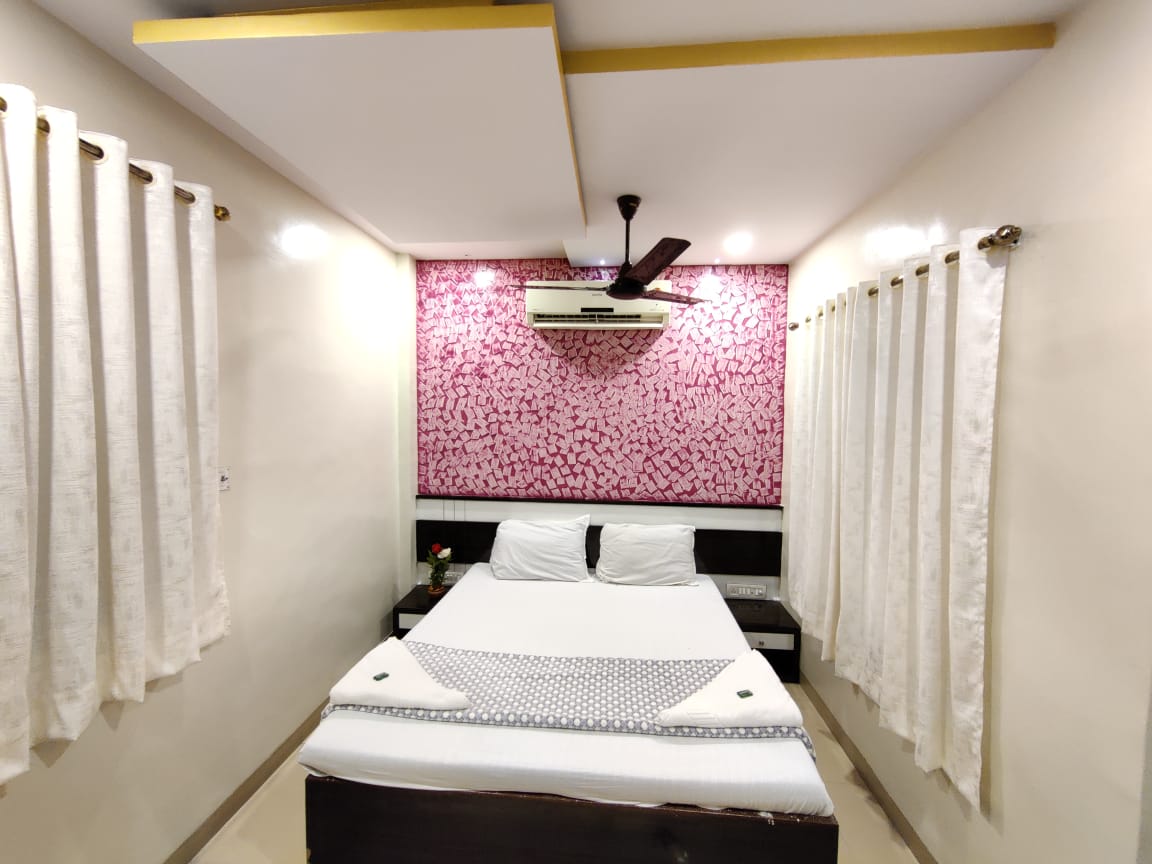 37th Crescent Mumbai 𝗕𝗢𝗢𝗞 Navi Mumbai Hotel