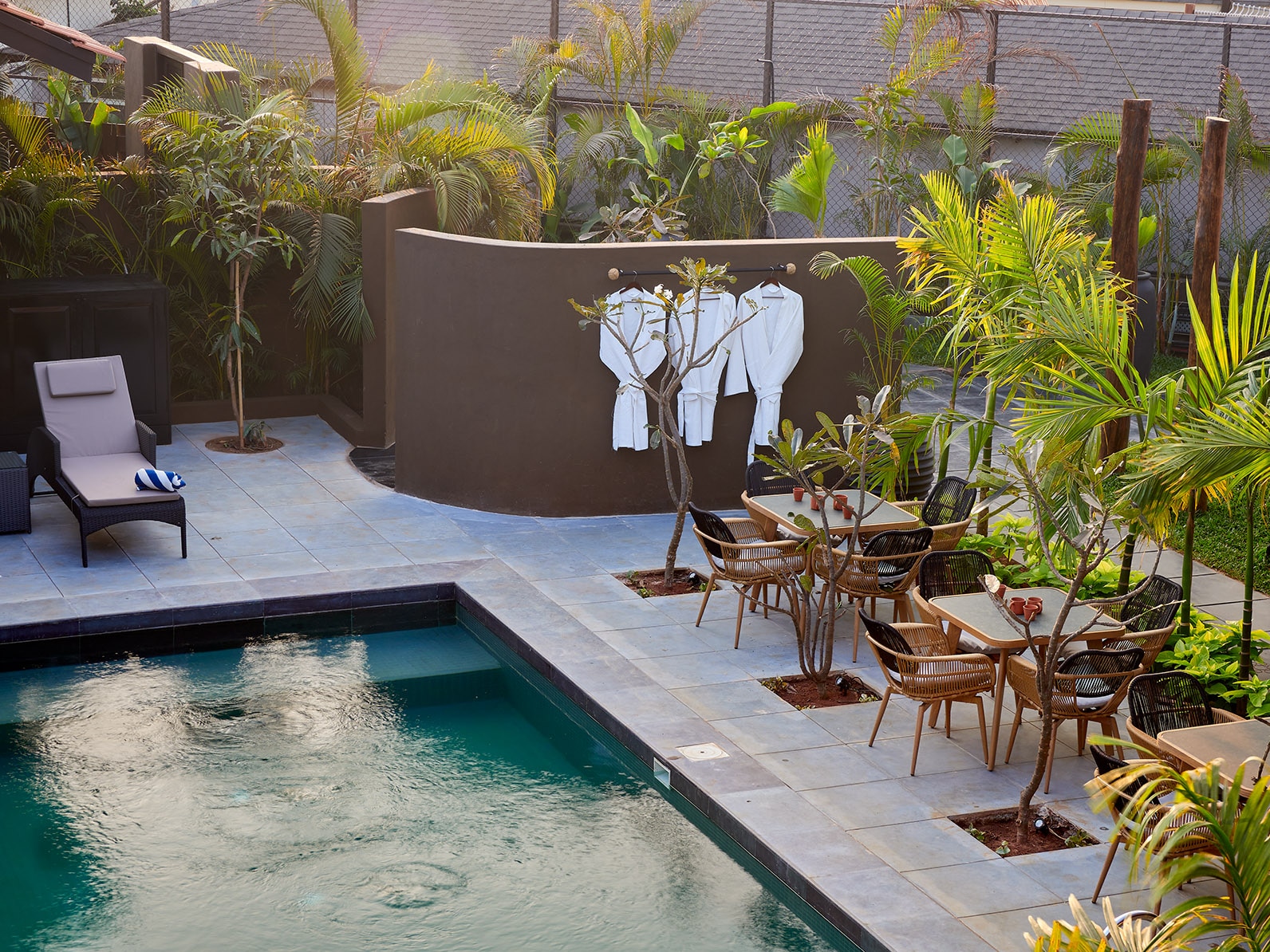 Red Thread Morjim 𝗕𝗢𝗢𝗞 Goa Hotel 𝘄𝗶𝘁𝗵 𝗙𝗥𝗘𝗘 𝗖𝗮𝗻𝗰𝗲𝗹𝗹𝗮𝘁𝗶𝗼𝗻