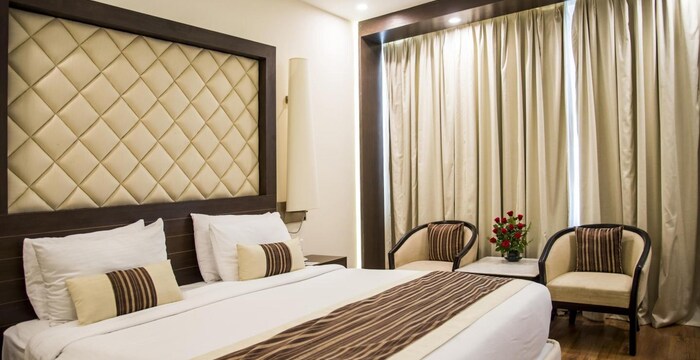 Clarks Avadh, Lucknow - Get Upto 70% OFF on Hotels