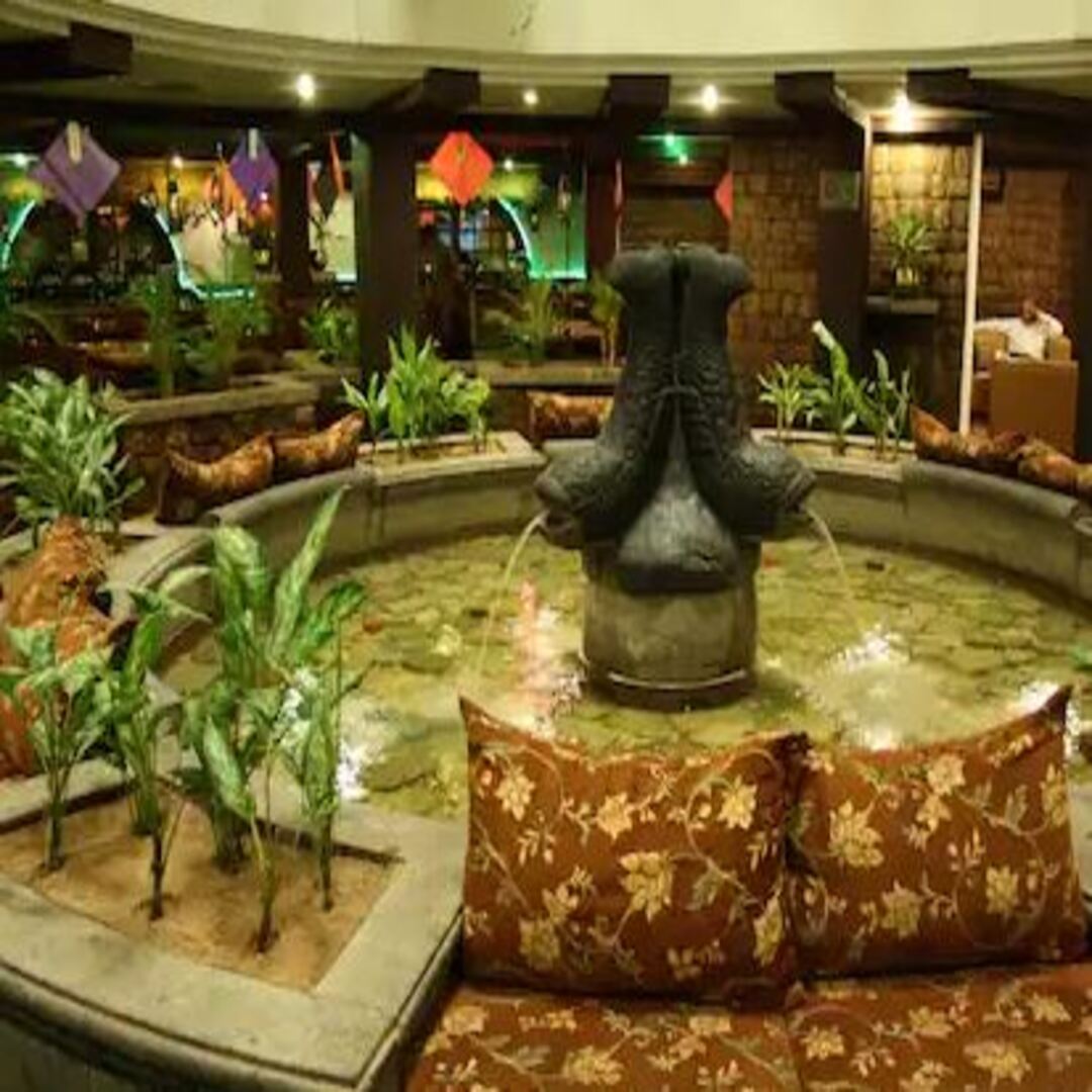 Amrutha Castle 𝗕𝗢𝗢𝗞 Hyderabad Hotel 𝘄𝗶𝘁𝗵 𝗙𝗥𝗘𝗘 𝗖𝗮𝗻𝗰𝗲𝗹𝗹𝗮𝘁𝗶𝗼𝗻