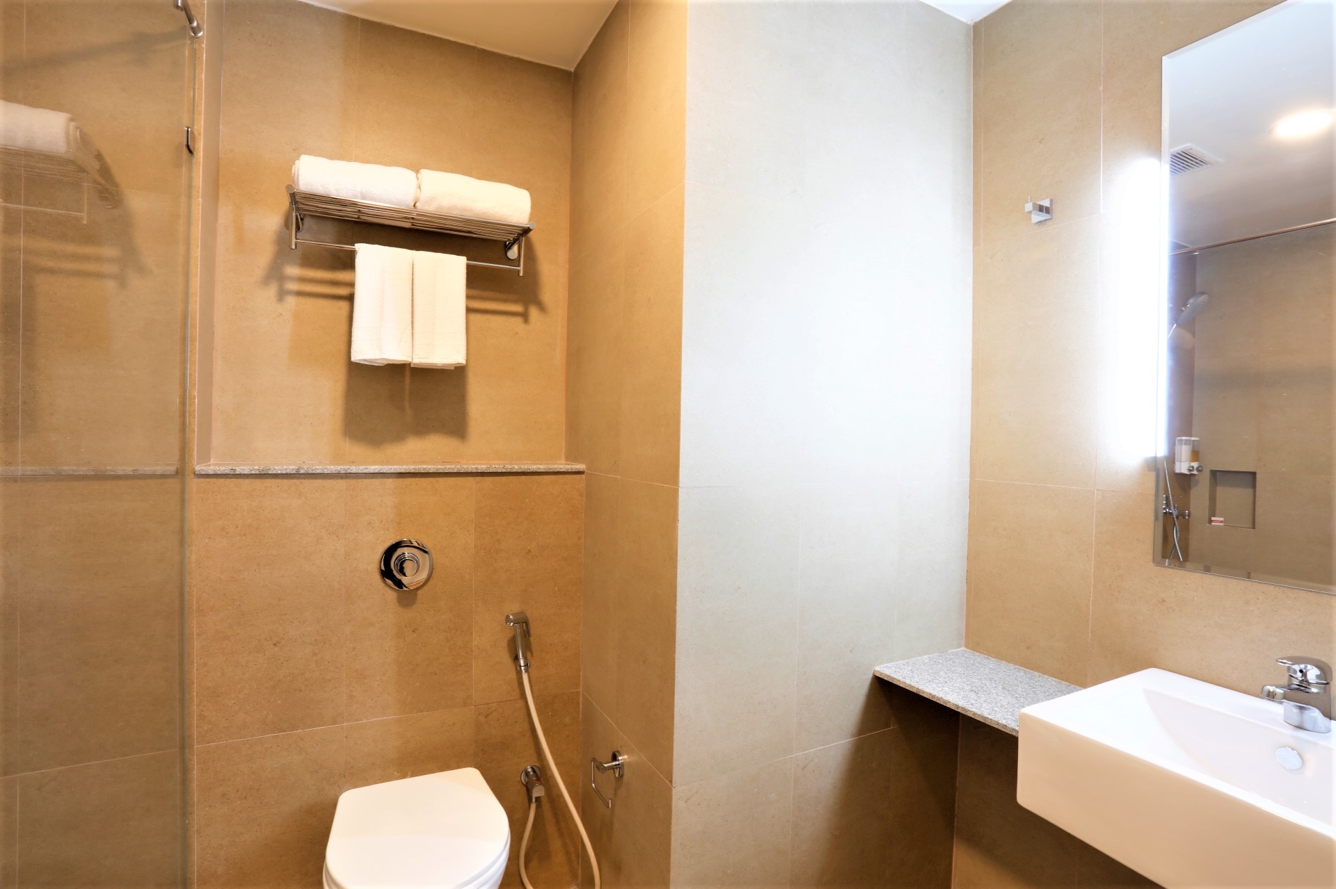 Ginger Dwarka 𝗕𝗢𝗢𝗞 Dwarka Hotel 𝘄𝗶𝘁𝗵 𝗙𝗥𝗘𝗘 𝗖𝗮𝗻𝗰𝗲𝗹𝗹𝗮𝘁𝗶𝗼𝗻