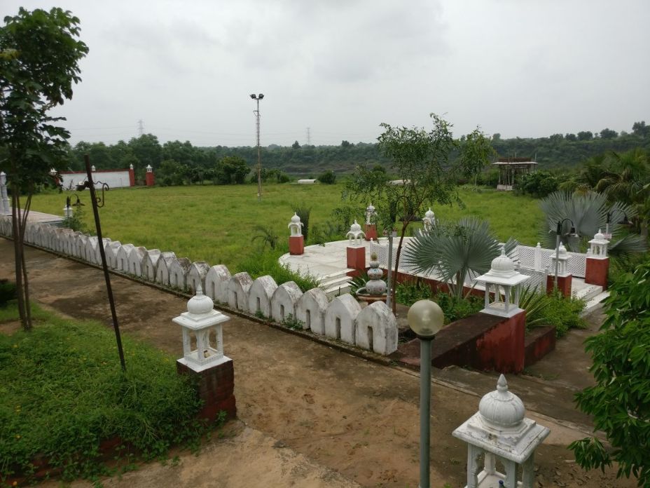 Deshawar Resort - Zanzari Waterfalls Best Rates on Bayad Hotel Deals ...