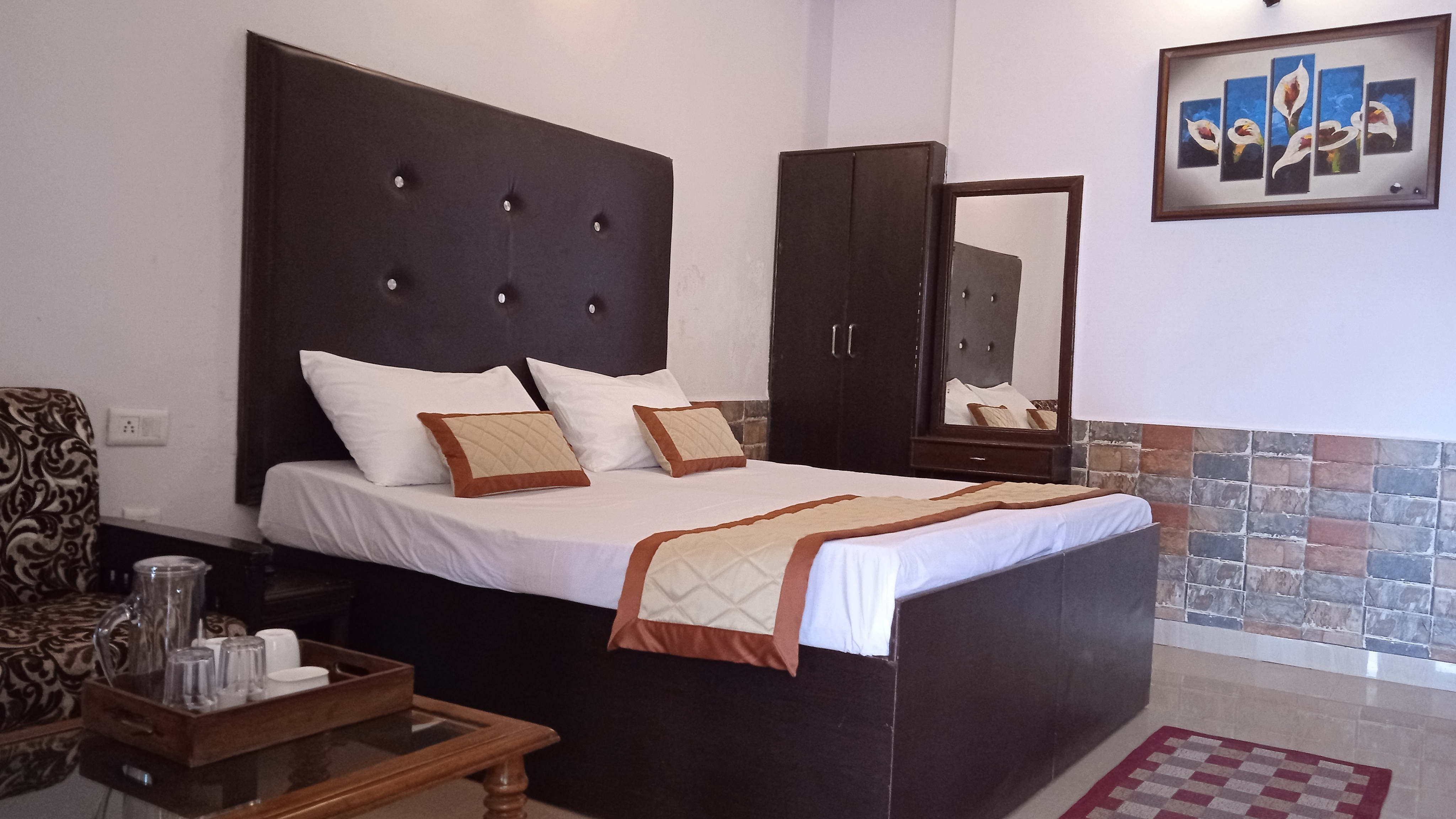 CEYONE CLASSIC FALL RESORT 𝗕𝗢𝗢𝗞 Mussoorie Resort 𝘄𝗶𝘁𝗵 𝗙𝗥𝗘𝗘 𝗖𝗮𝗻𝗰𝗲𝗹𝗹𝗮𝘁𝗶𝗼𝗻