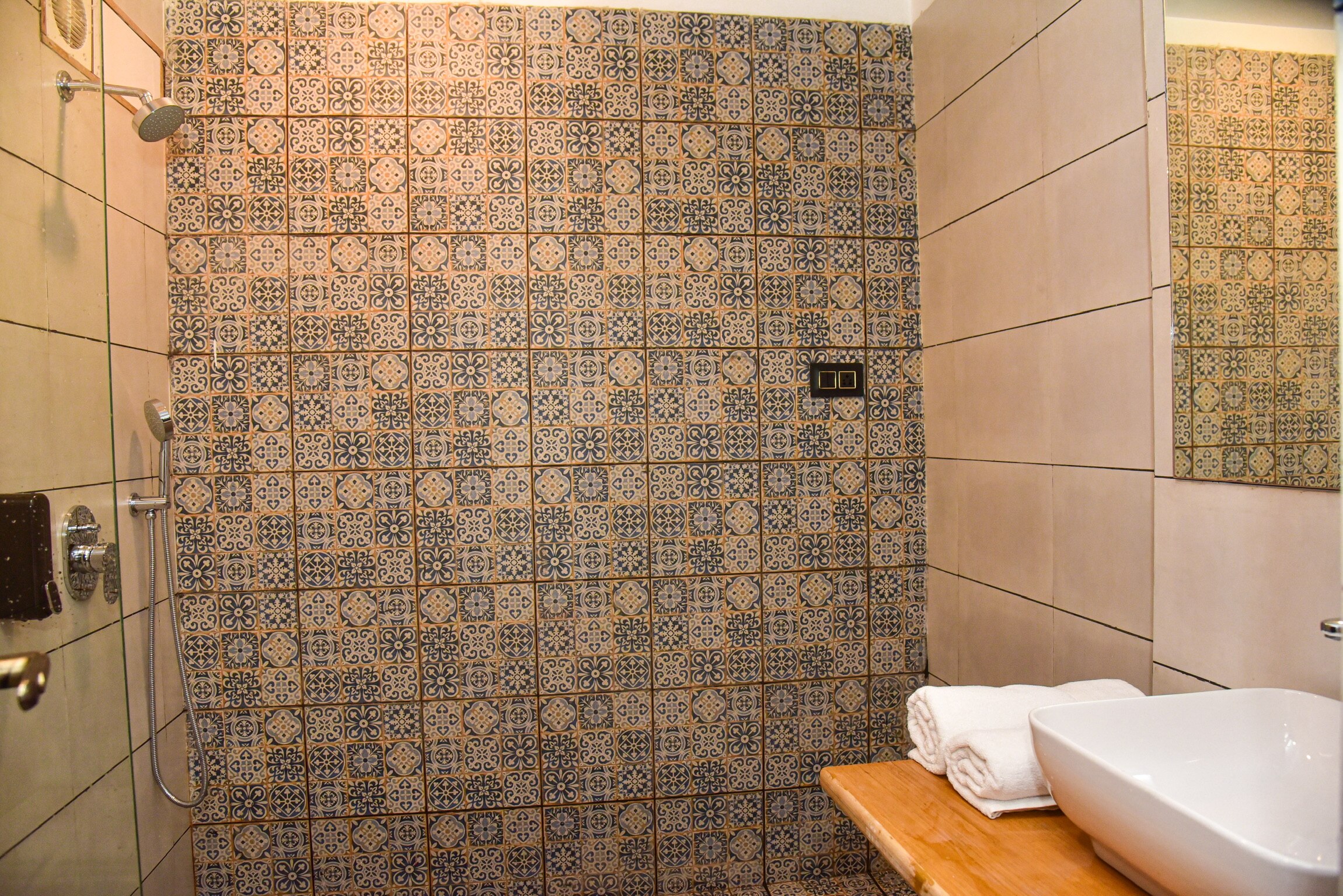 Caravan Baga Aqua Resort 𝗕𝗢𝗢𝗞 Goa Hotel 𝘄𝗶𝘁𝗵 𝗙𝗥𝗘𝗘 𝗖𝗮𝗻𝗰𝗲𝗹𝗹𝗮𝘁𝗶𝗼𝗻