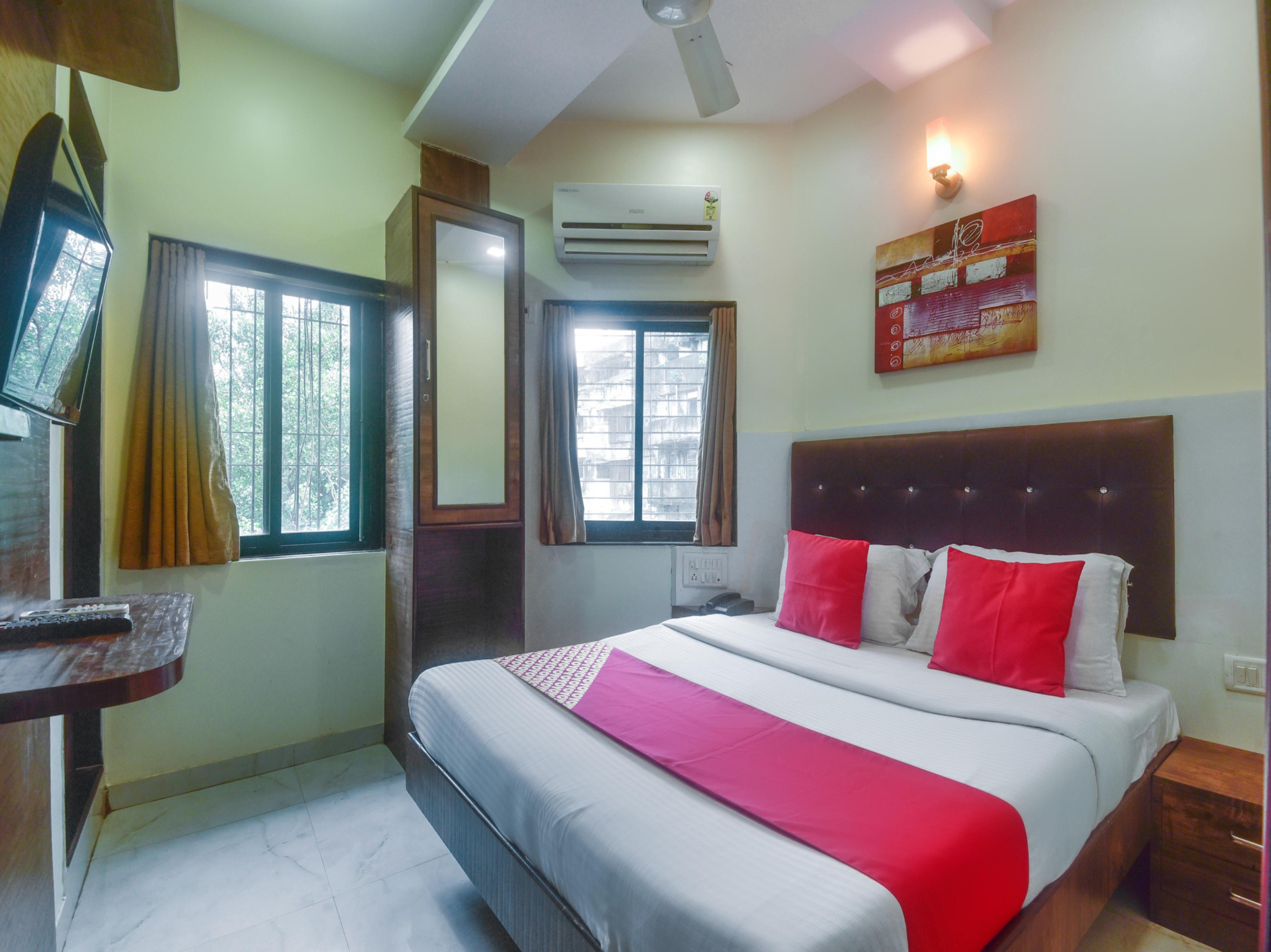 Hotels in Bandra Mumbai - 5 Bandra Hotels at MakeMyTrip