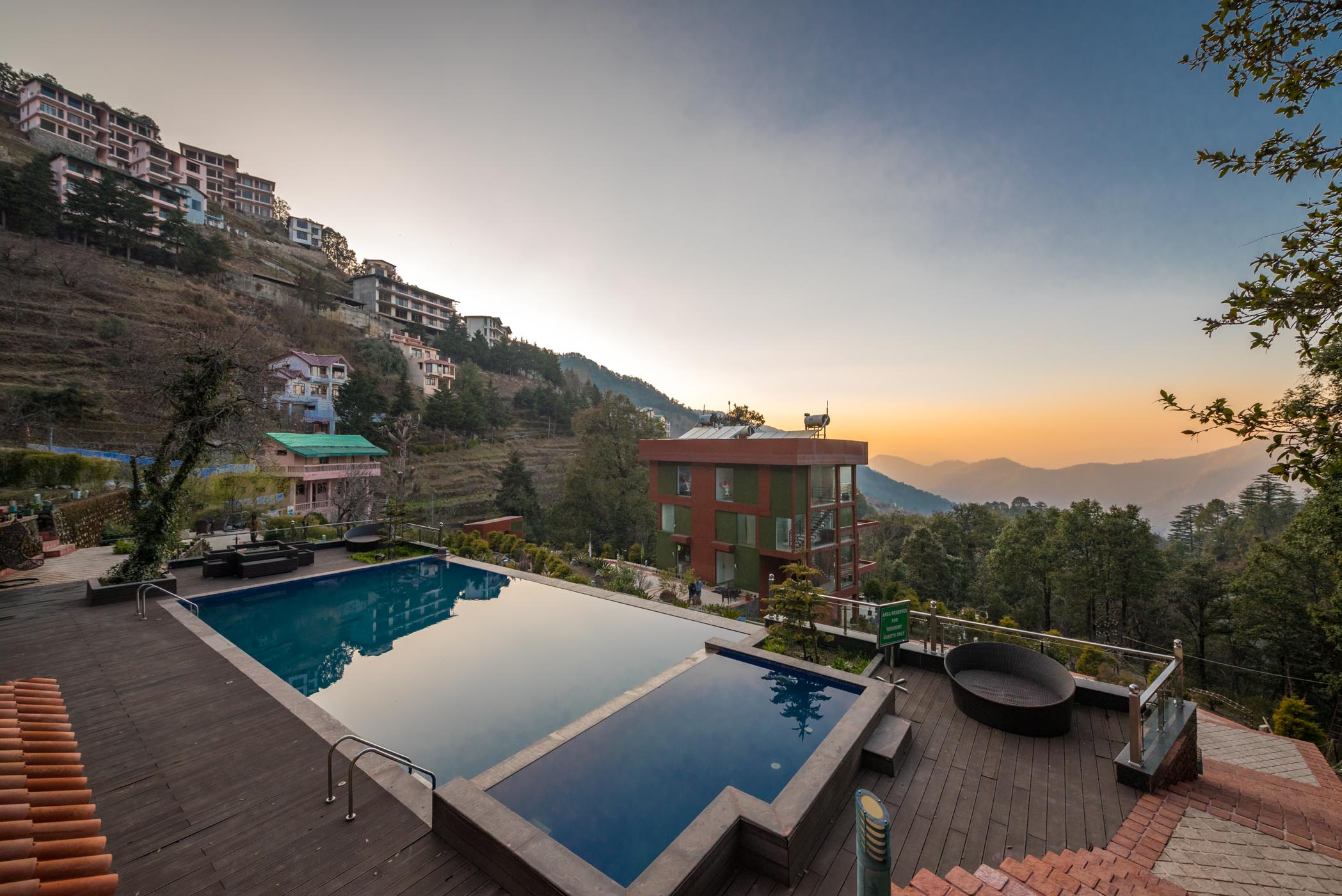 Aamari Resort 𝗕𝗢𝗢𝗞 Bhowali Resort 𝘄𝗶𝘁𝗵 𝗙𝗥𝗘𝗘 𝗖𝗮𝗻𝗰𝗲𝗹𝗹𝗮𝘁𝗶𝗼𝗻