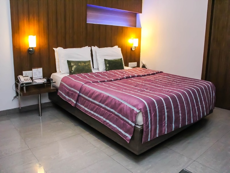 Vihang's Inn Hotel Thane - Reviews, Photos & Offer