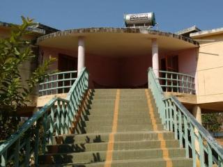 Muba's Machaan Kasdol Resort Price, Address & Reviews