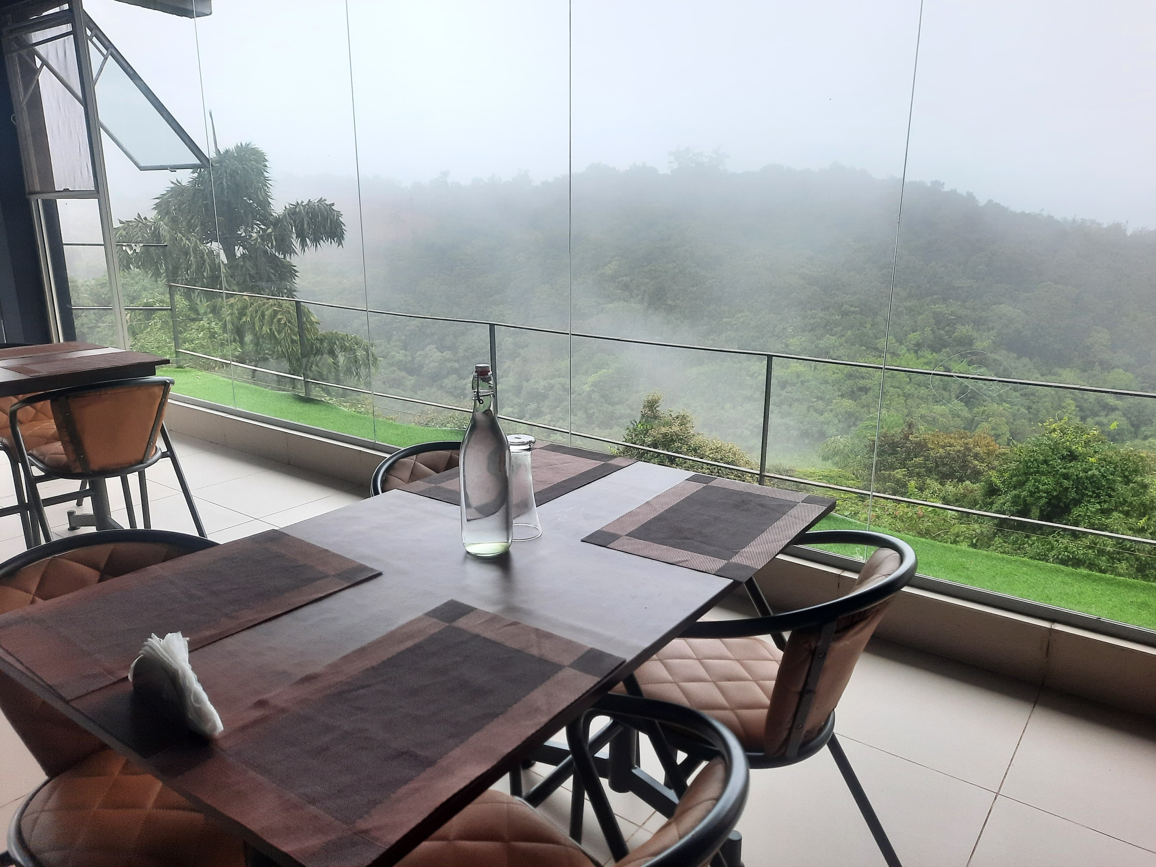 The Cliff Edge Coorg 𝗕𝗢𝗢𝗞 Coorg Hotel 𝘄𝗶𝘁𝗵 𝗙𝗥𝗘𝗘 𝗖𝗮𝗻𝗰𝗲𝗹𝗹𝗮𝘁𝗶𝗼𝗻