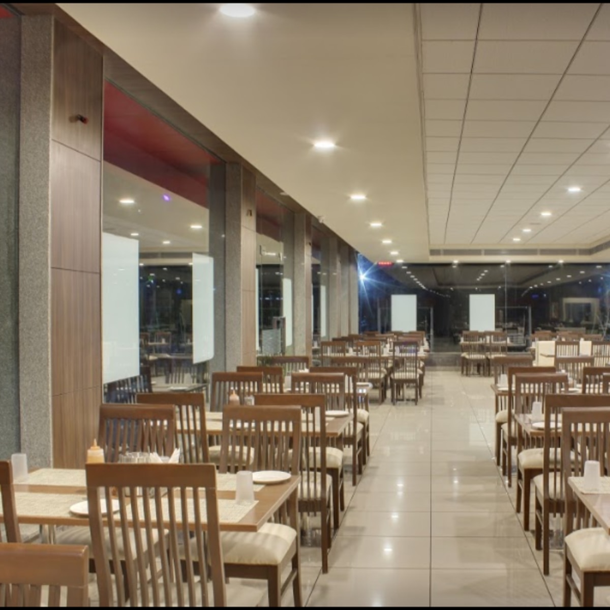 Hotel Lake View Saputara INR 270 OFF ( ̶4̶5̶0̶0̶ ) Hotel Price, Address ...