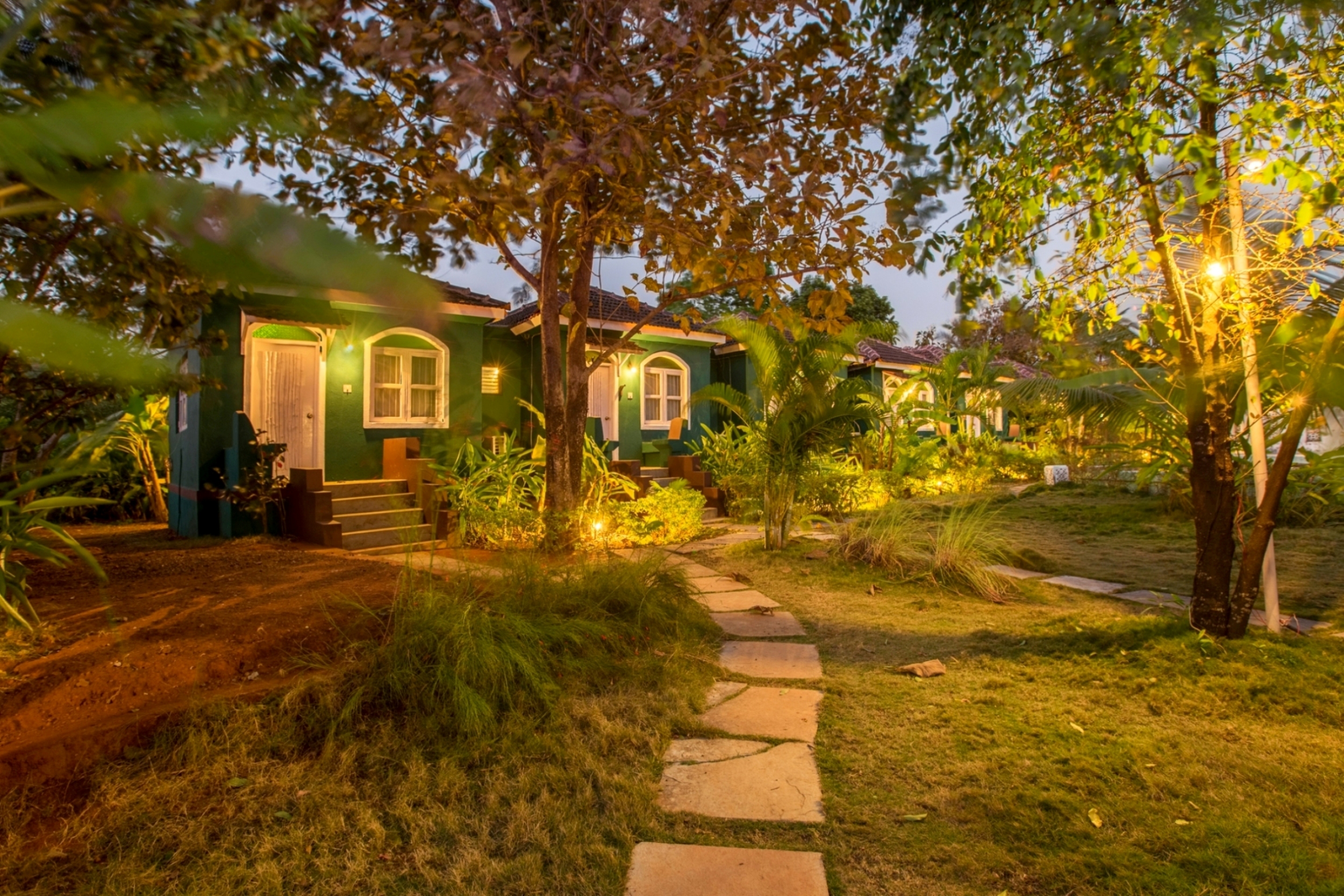 NANU RESORT - ARAMBOL, Goa Resort Price, Address & Reviews