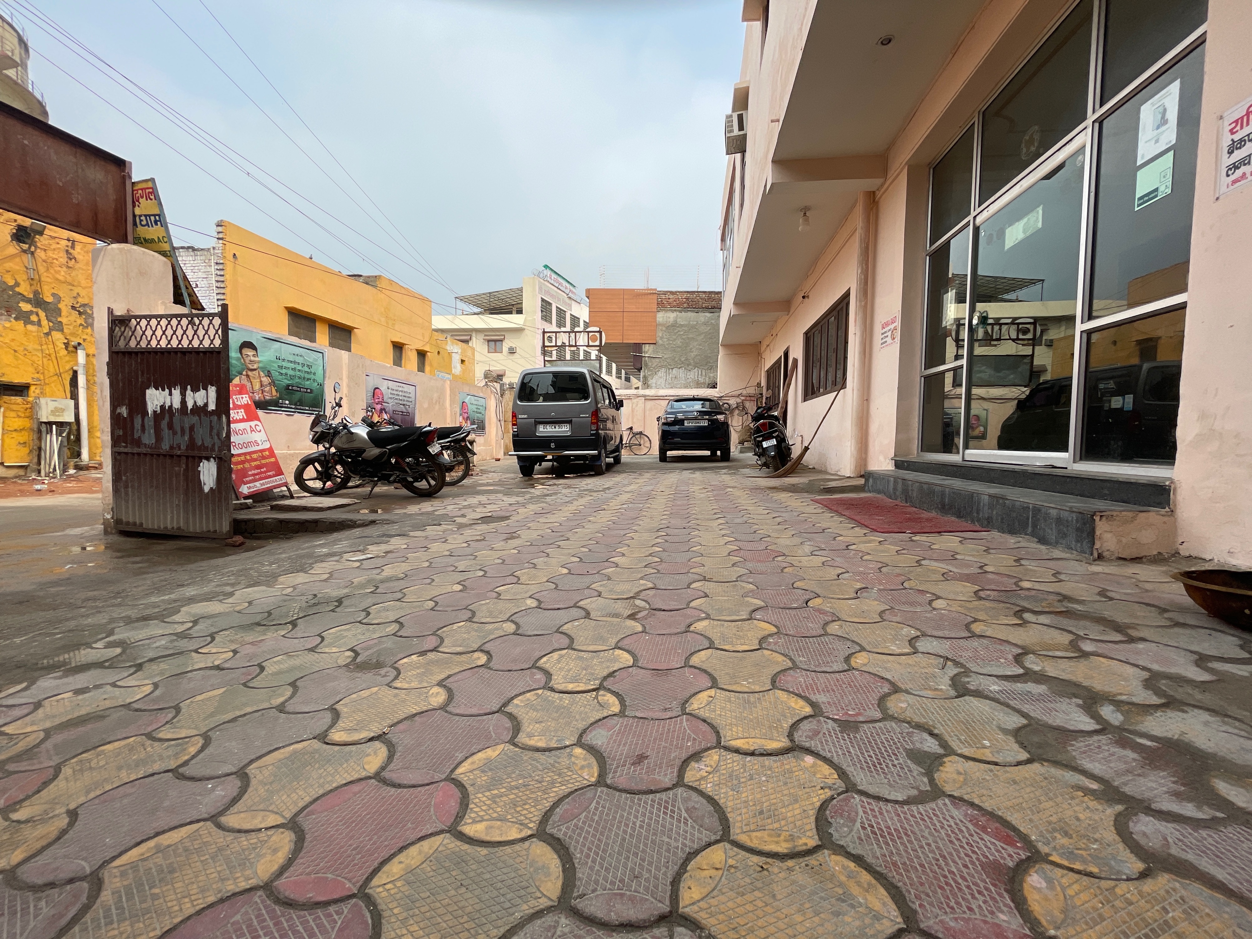 Shri Mudgal Rishi Dham Best Rates on Vrindavan Hotel Deals, Reviews ...