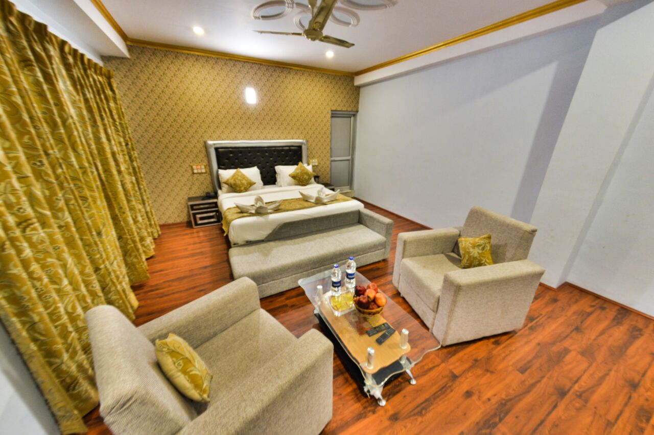 Hotel Taj Residency Srinagar Hotel Price, Address & Reviews