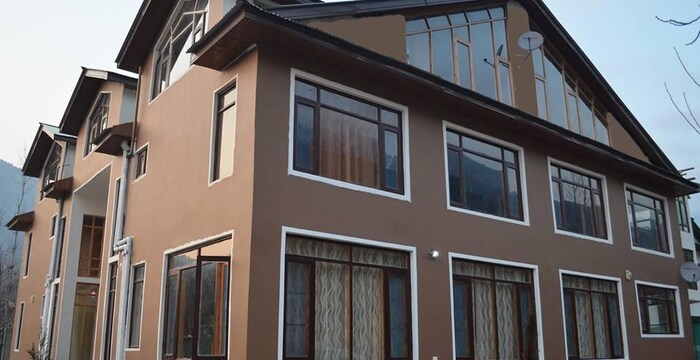 River View Resort, Pahalgam - Get Upto 70% OFF on Hotels