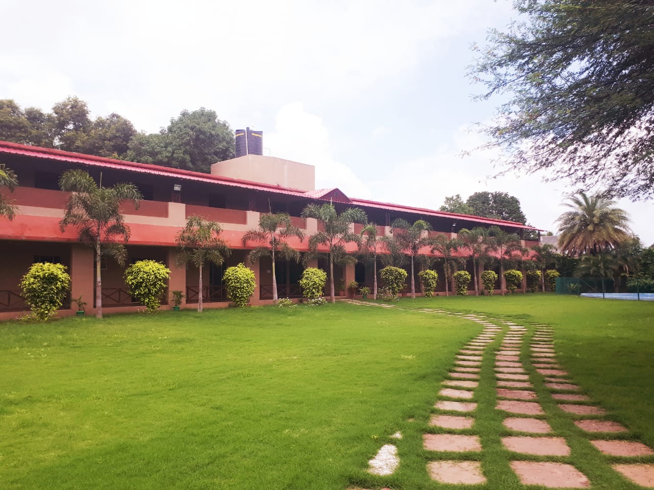 PALM TREE FARMS AND RESORTS Best Rates on Indore Hotel Deals, Reviews ...