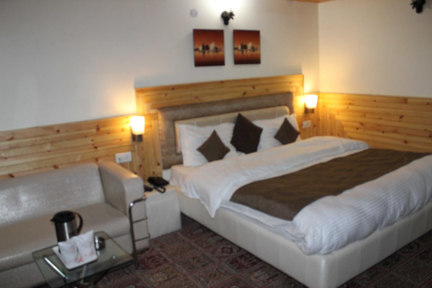 Hotel Samson Patnitop - INR 918 OFF ( ̶2̶7̶0̶0̶ ) Deal Hotel HD Photos ...