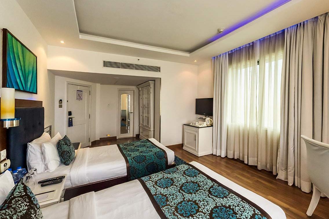 Radisson Blu Kochi Cochin - Deal + HD Photos & Reviews