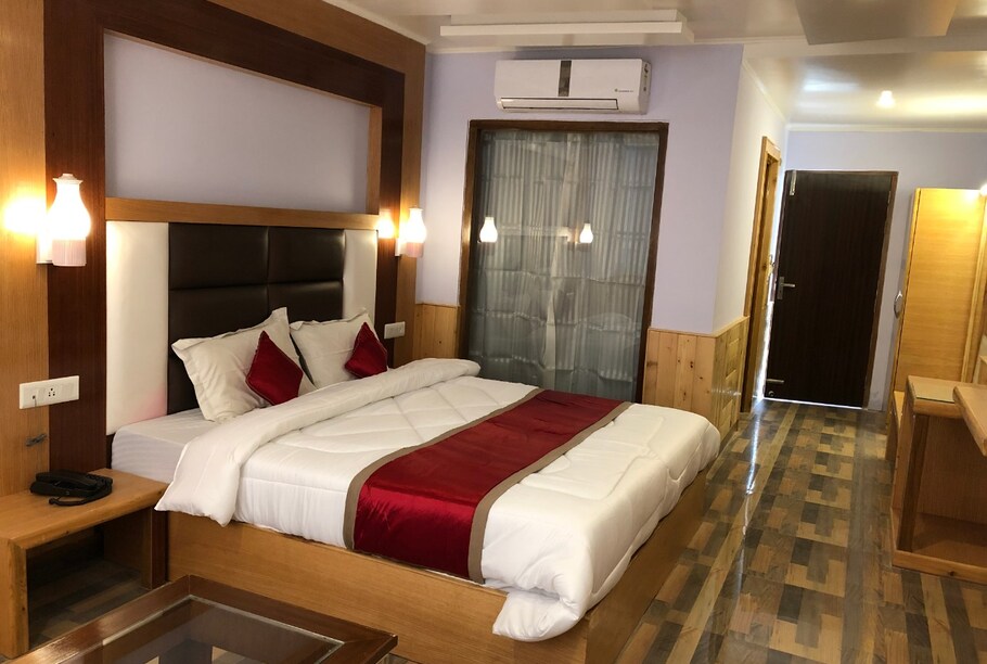 Sanobar The Samita Grand Manali Hotel Price Address And Reviews