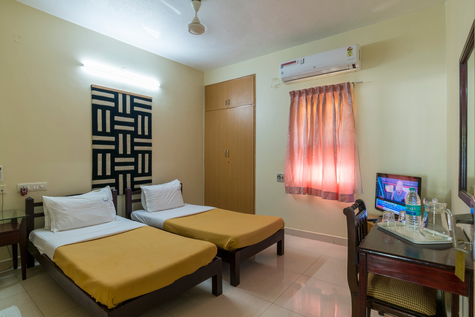 CRESCENT CORPORATE STAY (FORTIS MALAR, ISWARYA, CANCER, RAMANUJAN ...