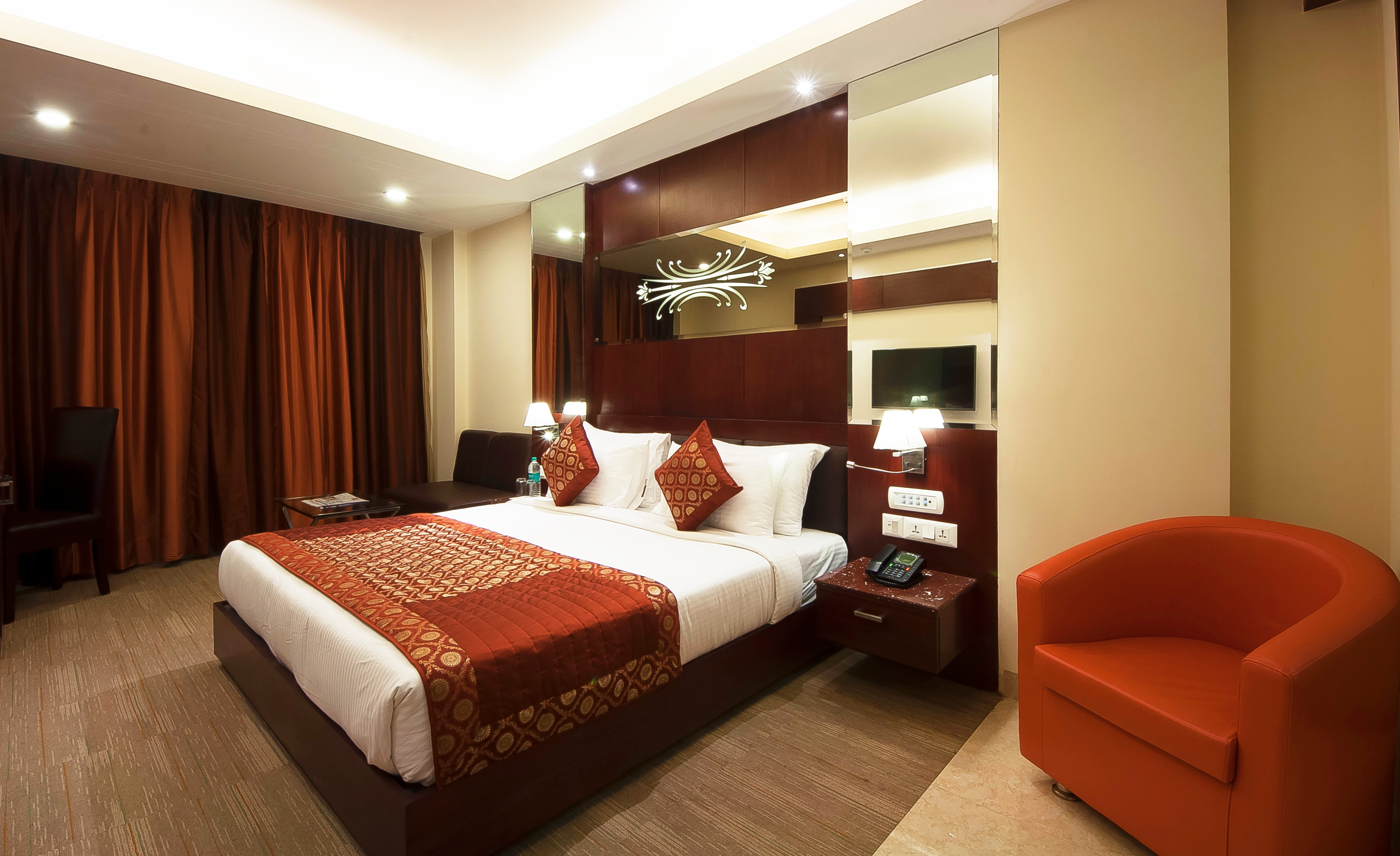 Hotel Golden Grand, Delhi Hotel Price, Address & Reviews