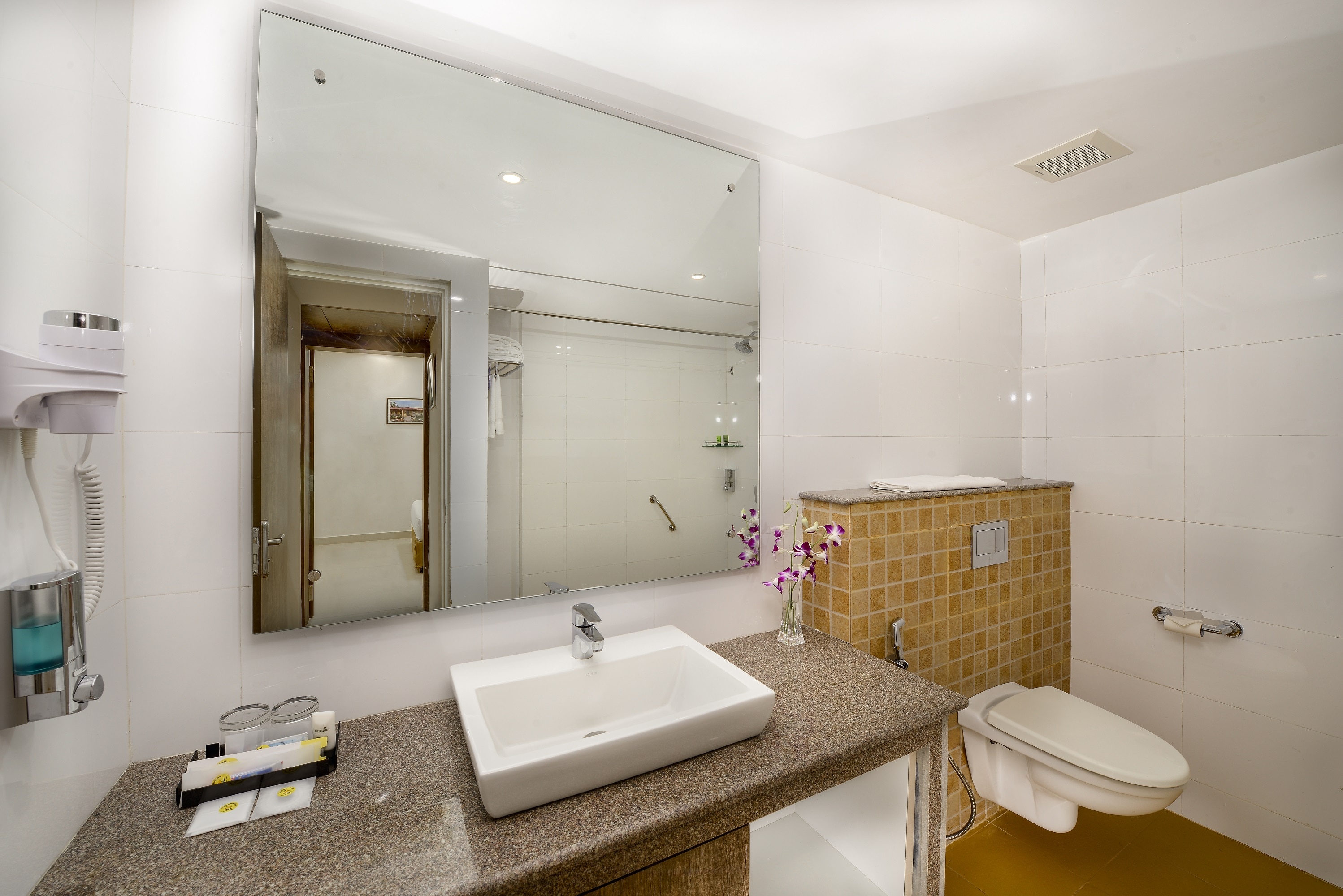 Sterling Goa Varca Goa Resort Price, Address & Reviews