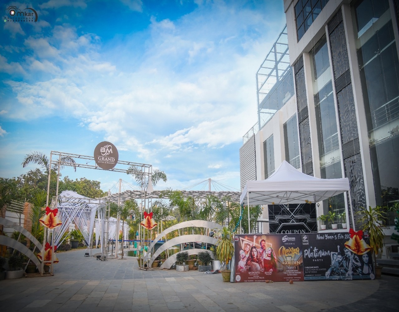 B M GRAND HOTEL AND RESORT | Malda Hotel BOOK @ ₹1