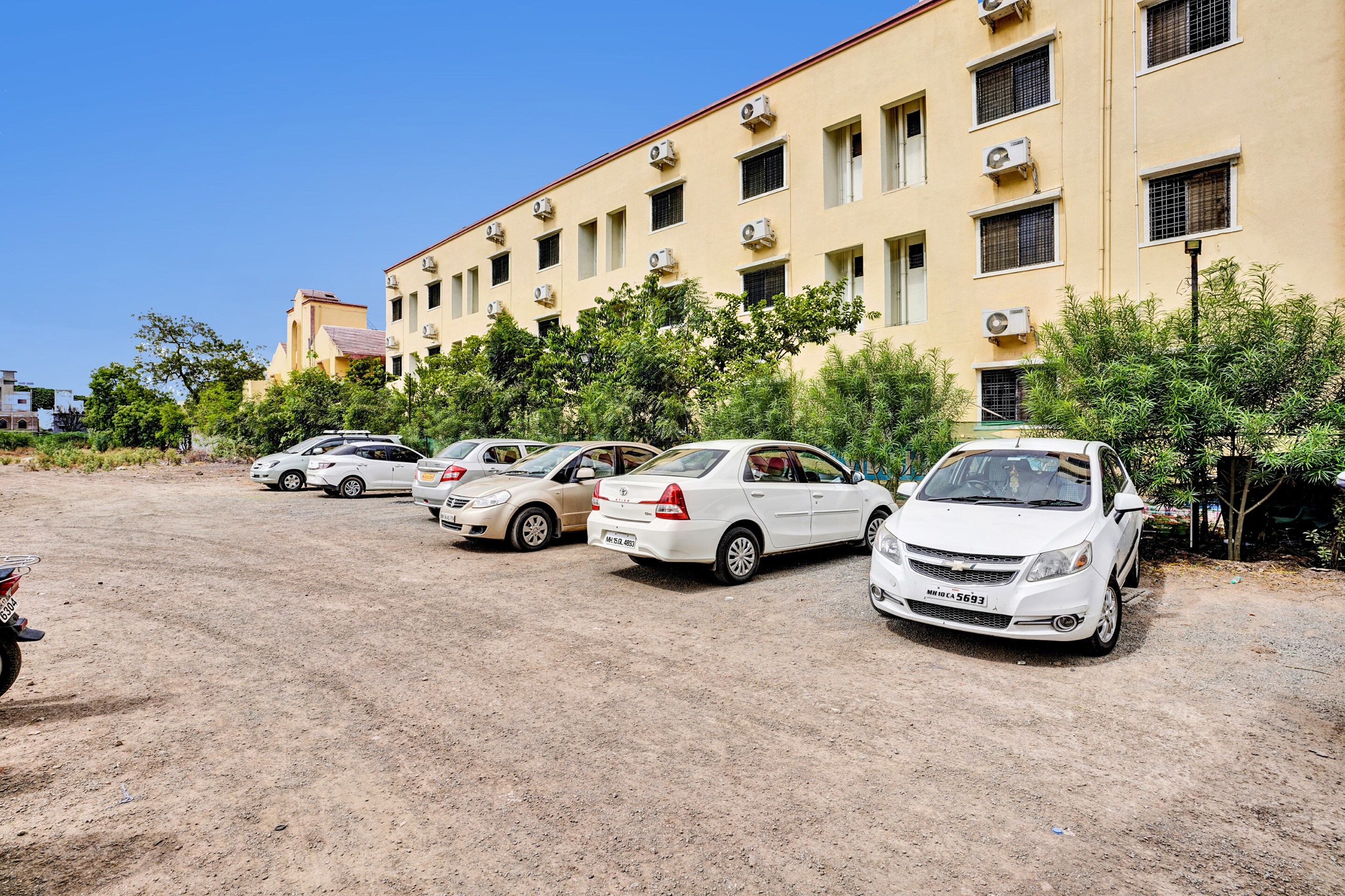Hotel Vidisha Palace 100% Money Back 𝗕𝗢𝗢𝗞 Shirdi Hotel 𝘄𝗶𝘁𝗵 𝗙𝗥𝗘𝗘 ...