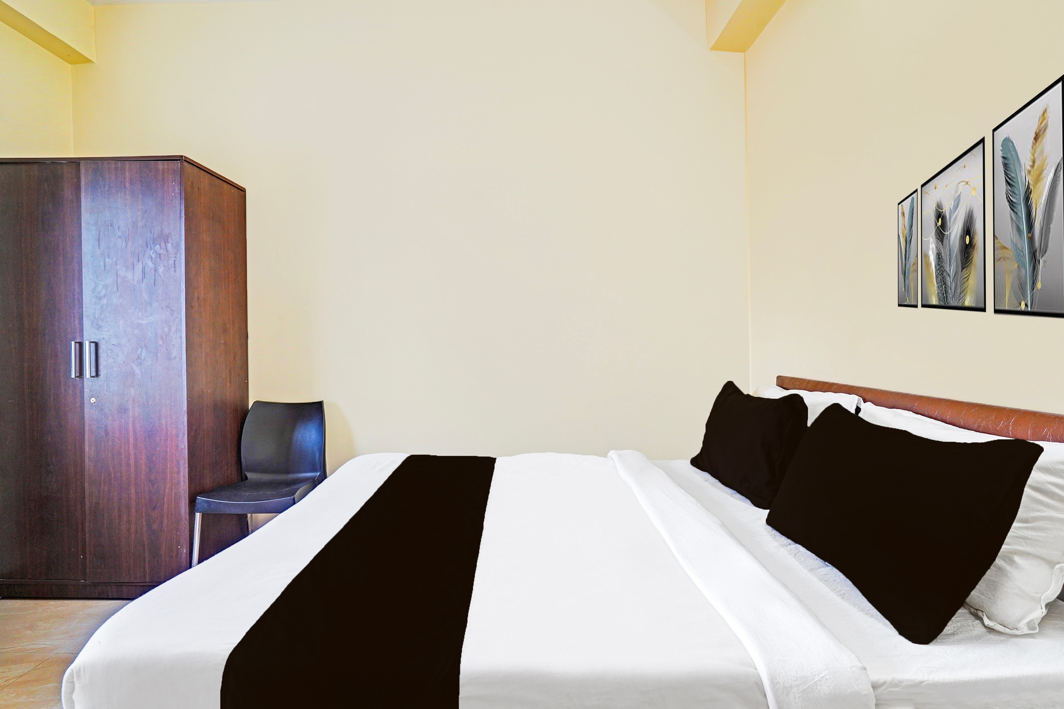 Super Hotel O Srigandhakavalu formerly Chamundeshwari Lodging Hotel ...