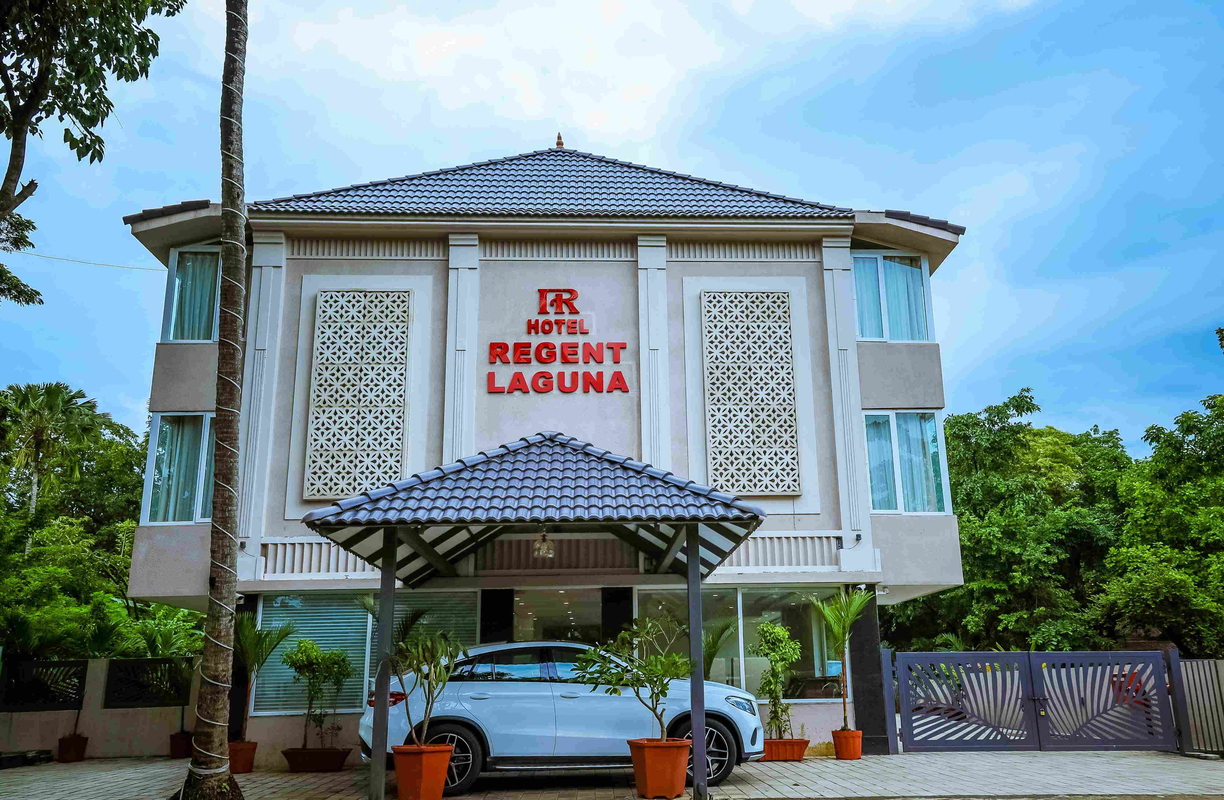 Hotel Regent Laguna Best Rates on Goa Hotel Deals, Reviews & Photos