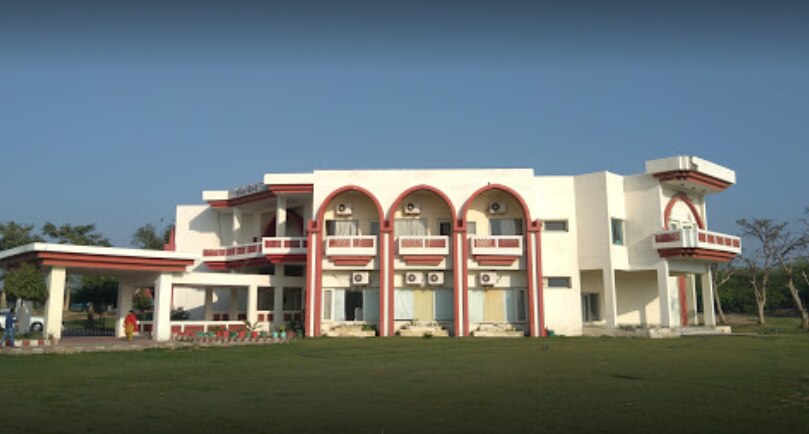 Blue Bird Tourist Resort 𝗕𝗢𝗢𝗞 Hisar Resort 𝘄𝗶𝘁𝗵 𝗙𝗥𝗘𝗘 𝗖𝗮𝗻𝗰𝗲𝗹𝗹𝗮𝘁𝗶𝗼𝗻