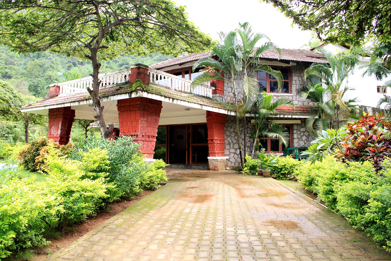 Devbagh beach resort by Jungle Lodges Karwar - Deal + HD Photos & Reviews