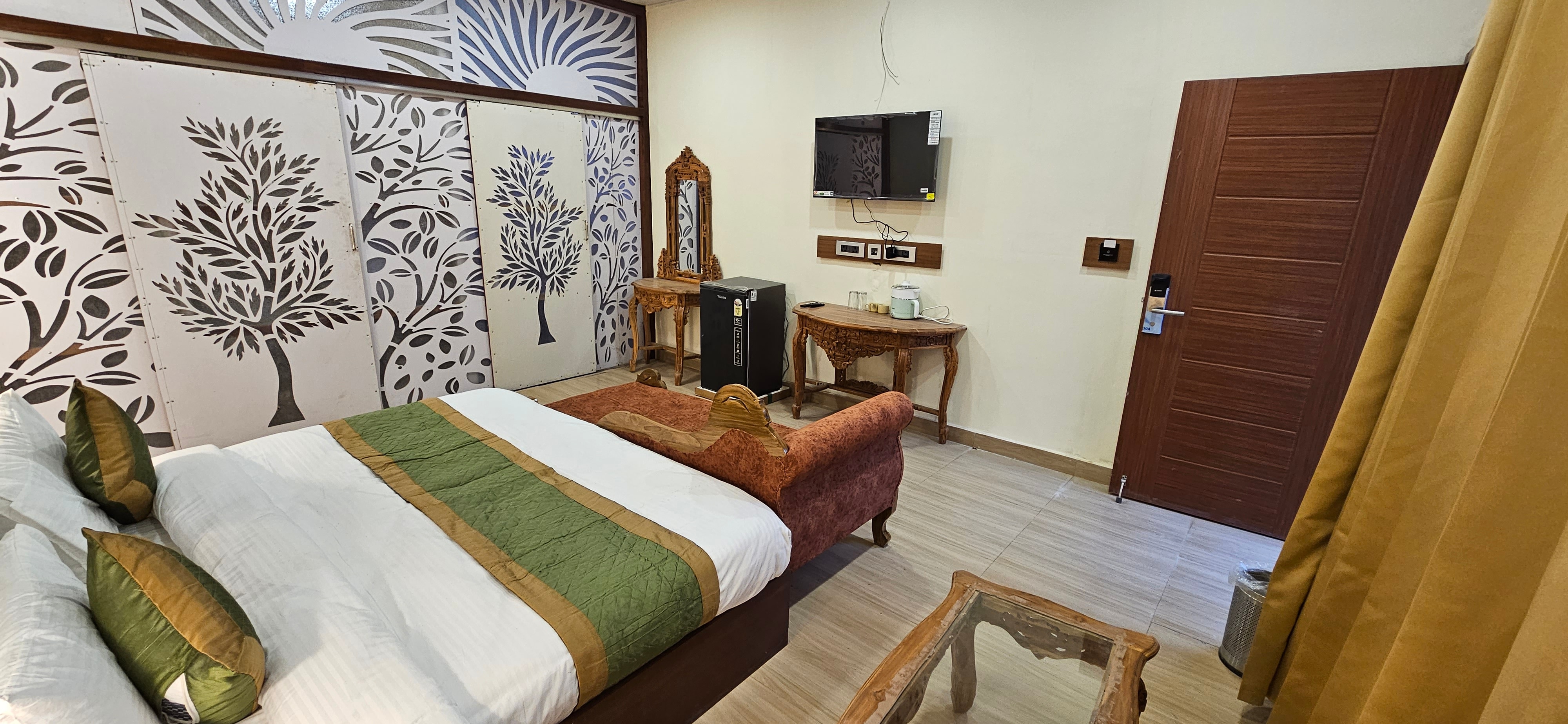 Shri Vrindavan Resort 𝗕𝗢𝗢𝗞 Rishikesh Resort 𝘄𝗶𝘁𝗵 𝗙𝗥𝗘𝗘 𝗖𝗮𝗻𝗰𝗲𝗹𝗹𝗮𝘁𝗶𝗼𝗻